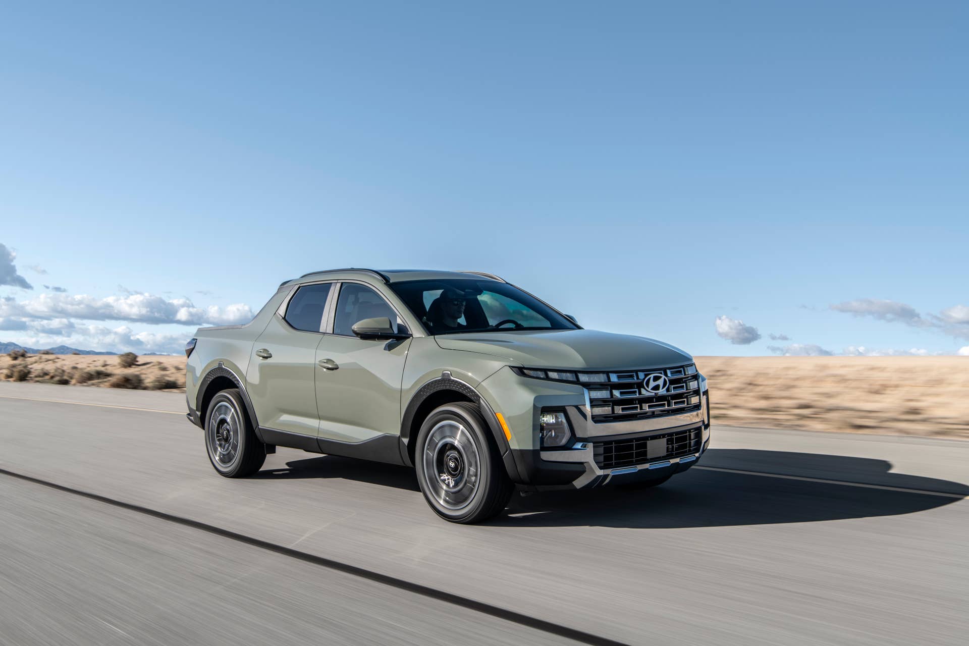 I Drove the 2025 Hyundai Santa Cruz & 2025 Ford Maverick, Which One is ...