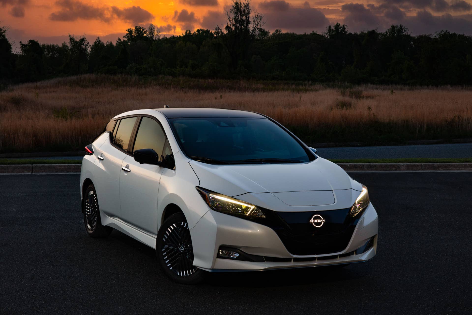 Nissan Launches Enticing Leaf Lease Offer For August - Autoblog