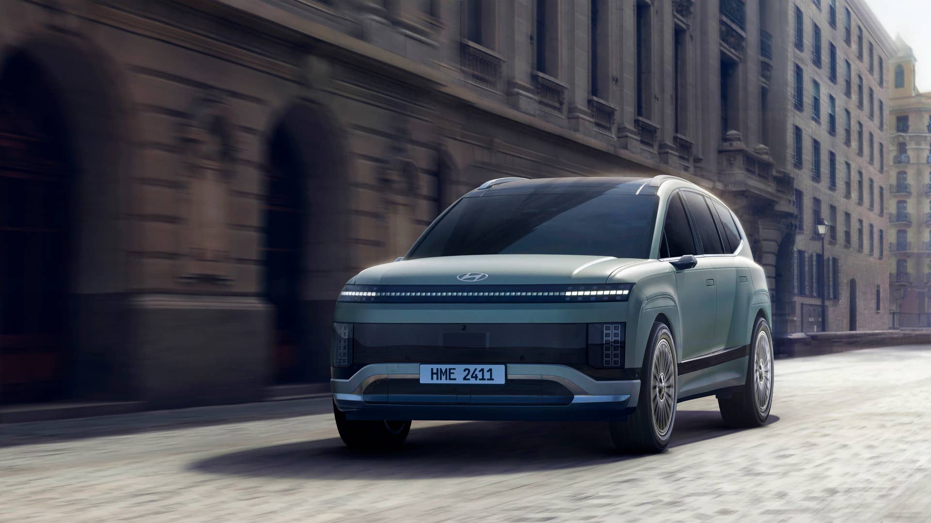 Hyundai Announces Killer 2026 IONIQ 9 Lease Deal for September - Autoblog