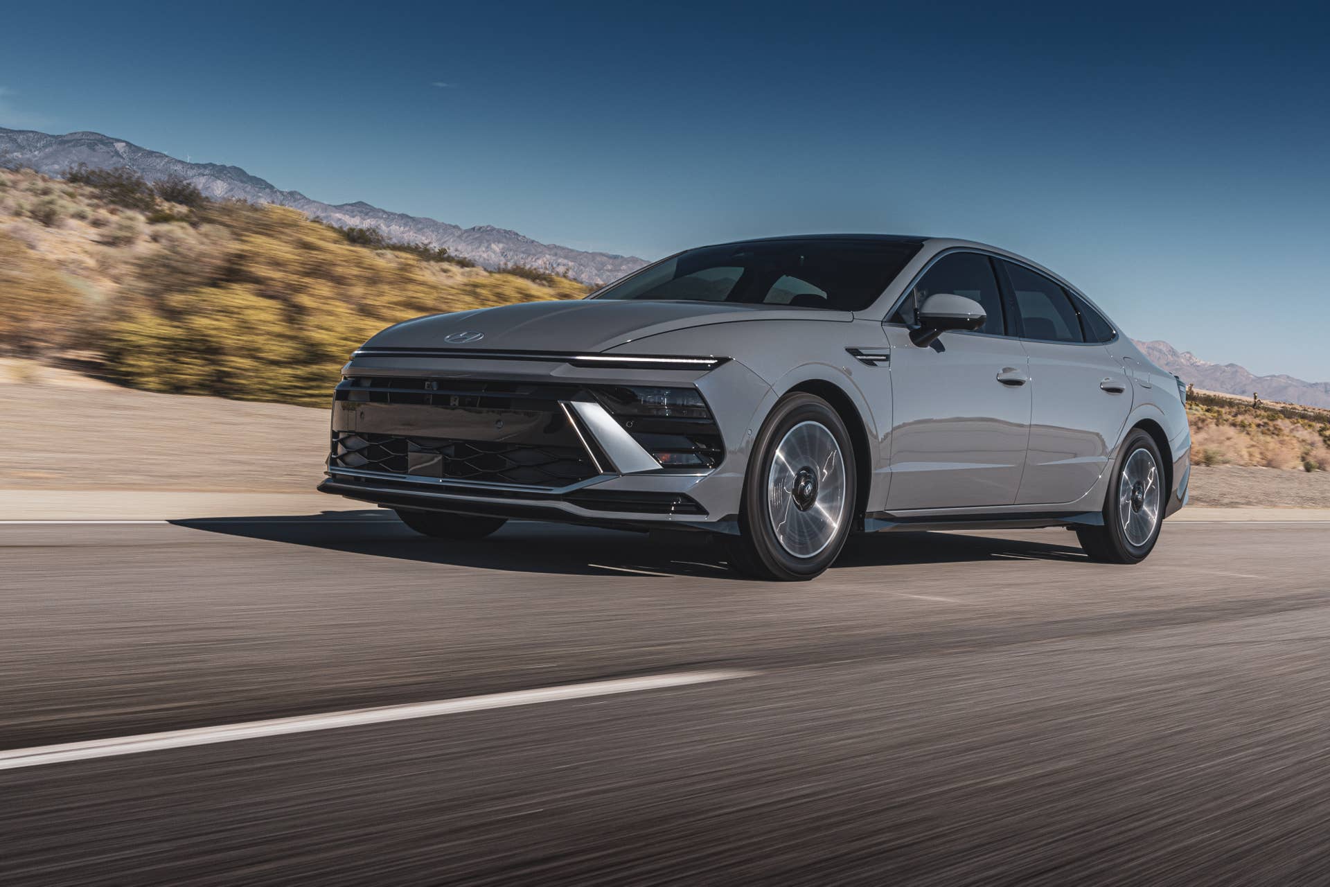 Hyundai Unleashes Efficient 2026 Sonata Hybrid Lease Deal for September ...