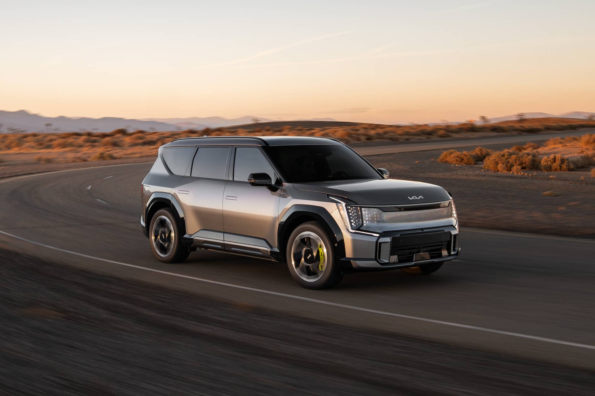 Kia EV9 Easily Outselling Hyundai Ioniq 9 — But Which One Should You ...