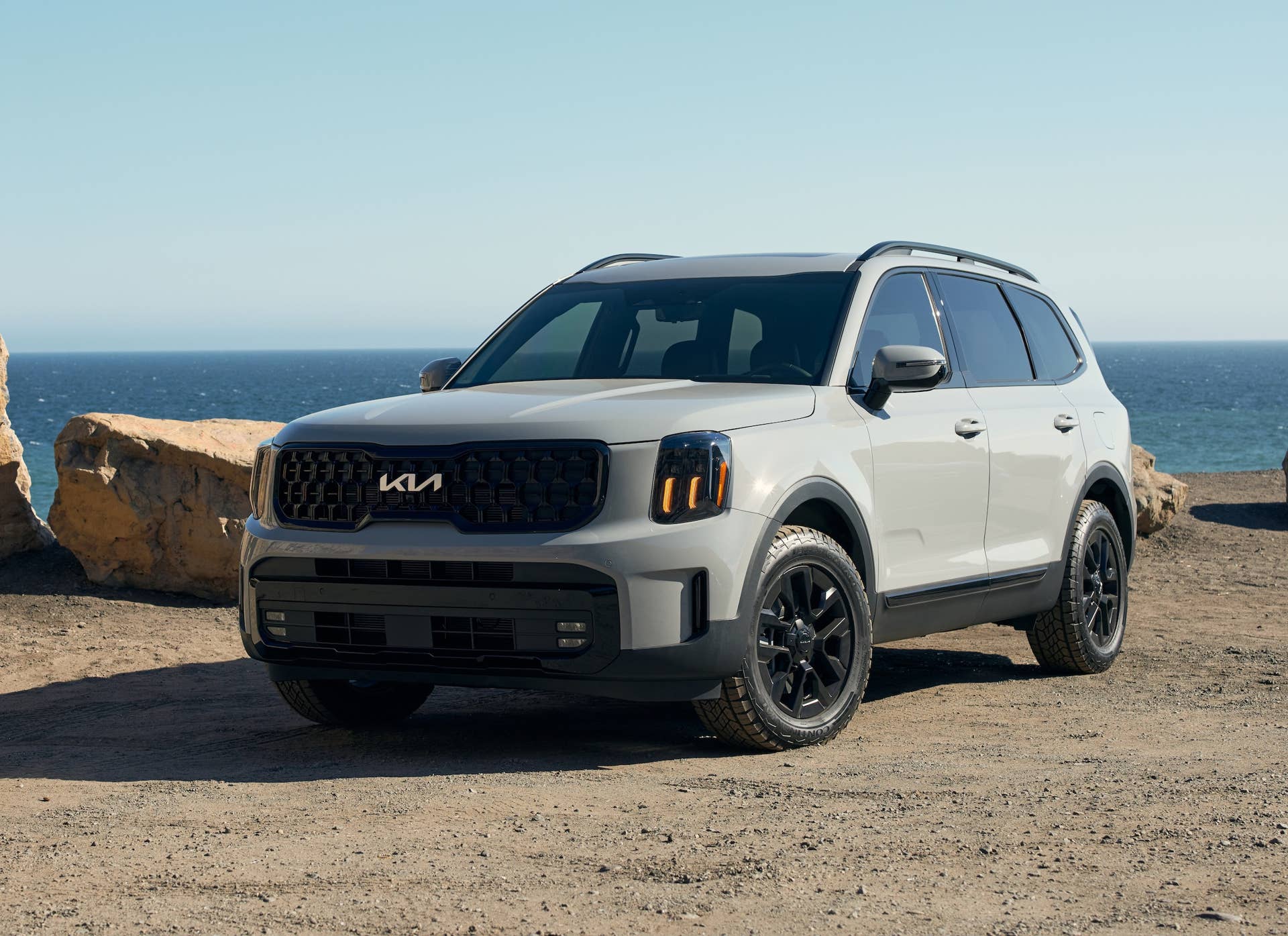 These 5 Midsize SUVs Offer The Most Cargo Space - Autoblog