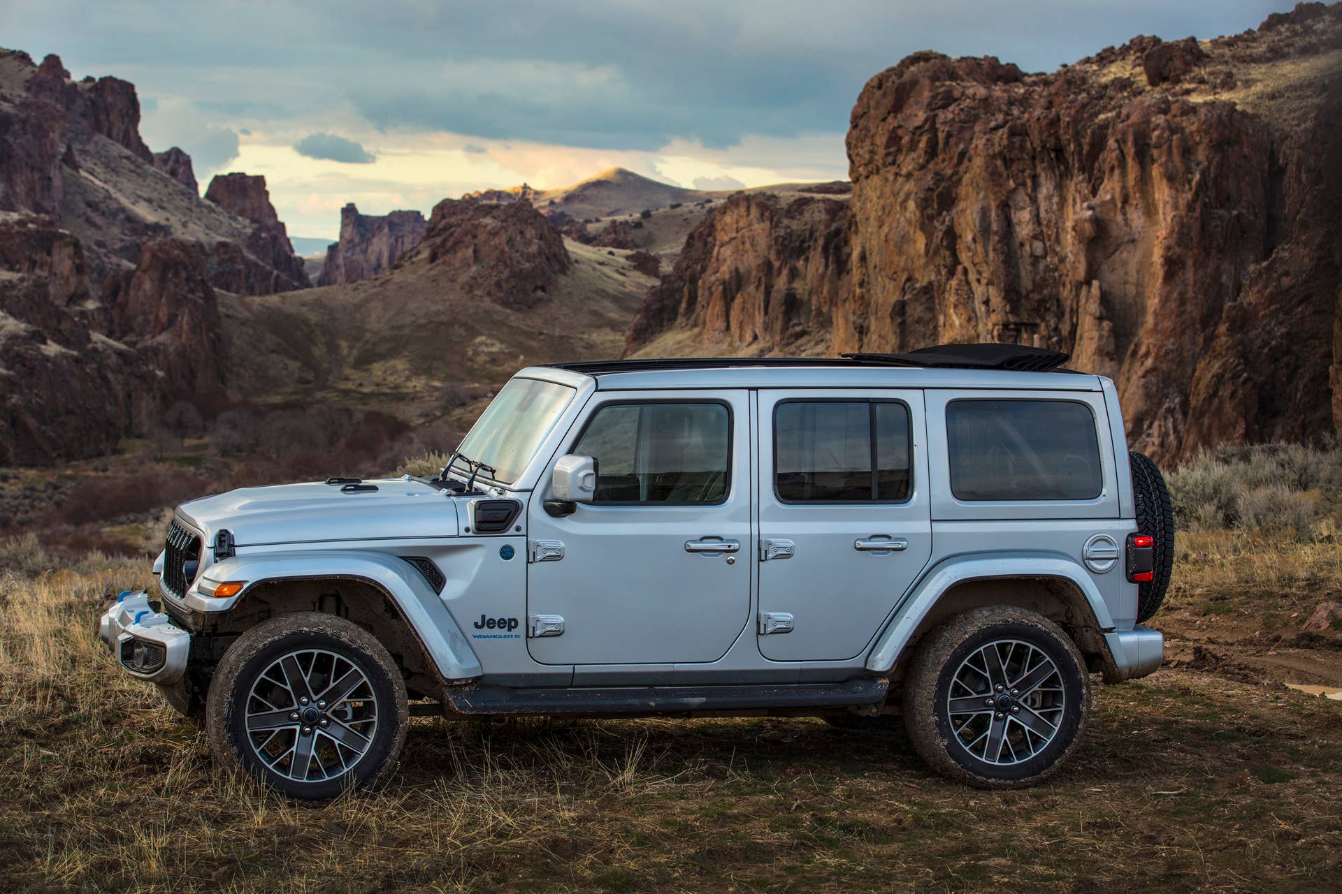 2025 Jeep Wrangler Unlimited: 4 Things It Gets Right and 3 It Doesn’t ...