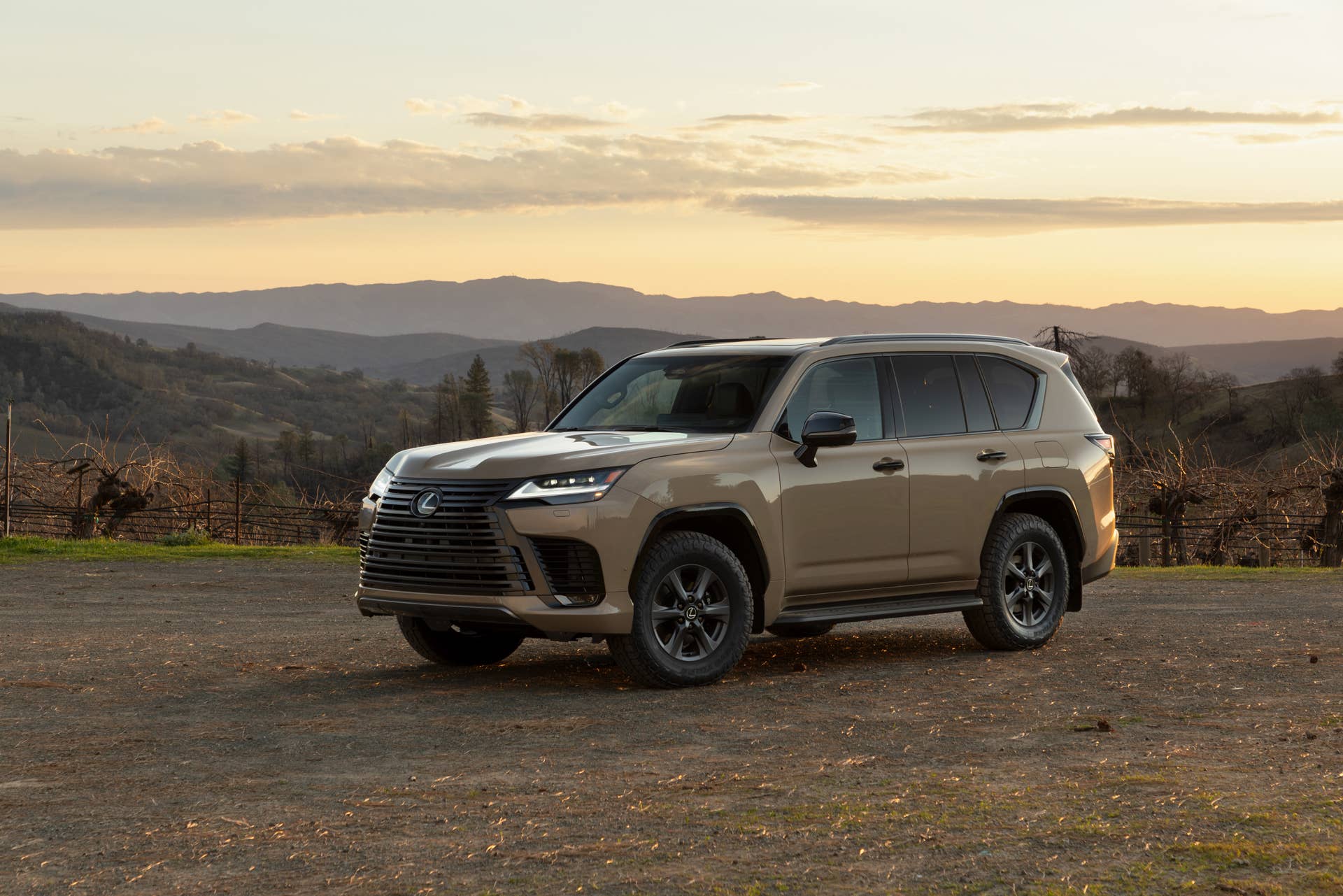 Lexus Can’t Build SUVs Fast Enough as Waiting Times Grow - Autoblog