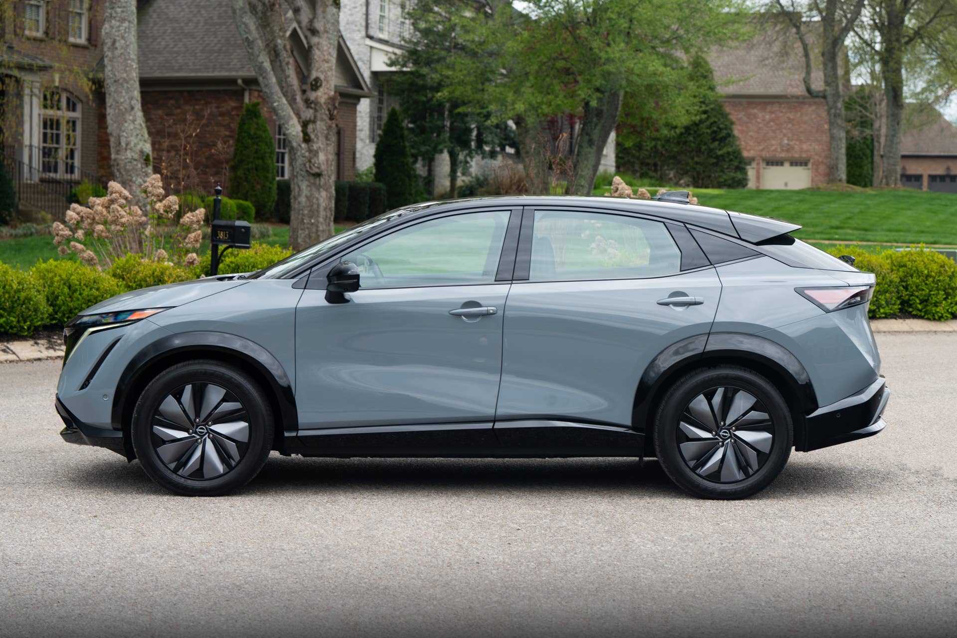 Nissan Drops Competitive 2025 Ariya Lease Deal for July - Autoblog