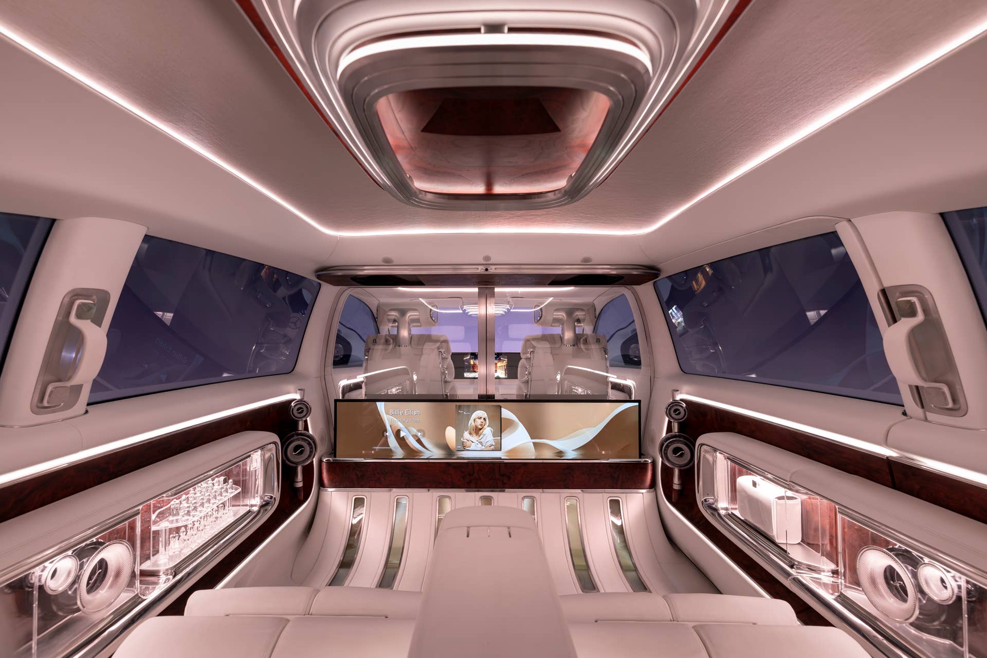 Mercedes-Benz's Vision V Concept Car is a Luxurious, Futuristic ...