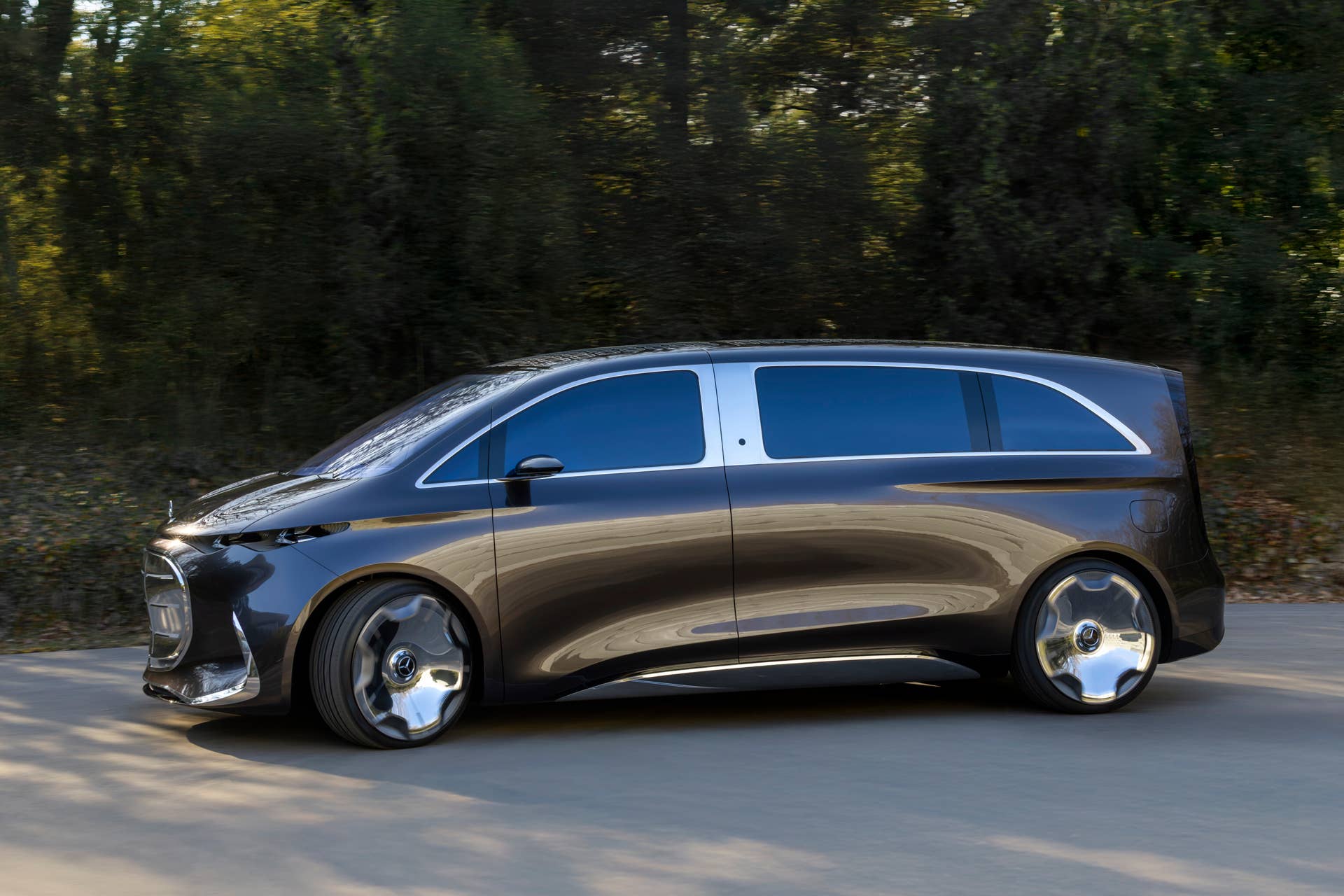 Mercedes-Benz's Vision V Concept Car is a Luxurious, Futuristic ...