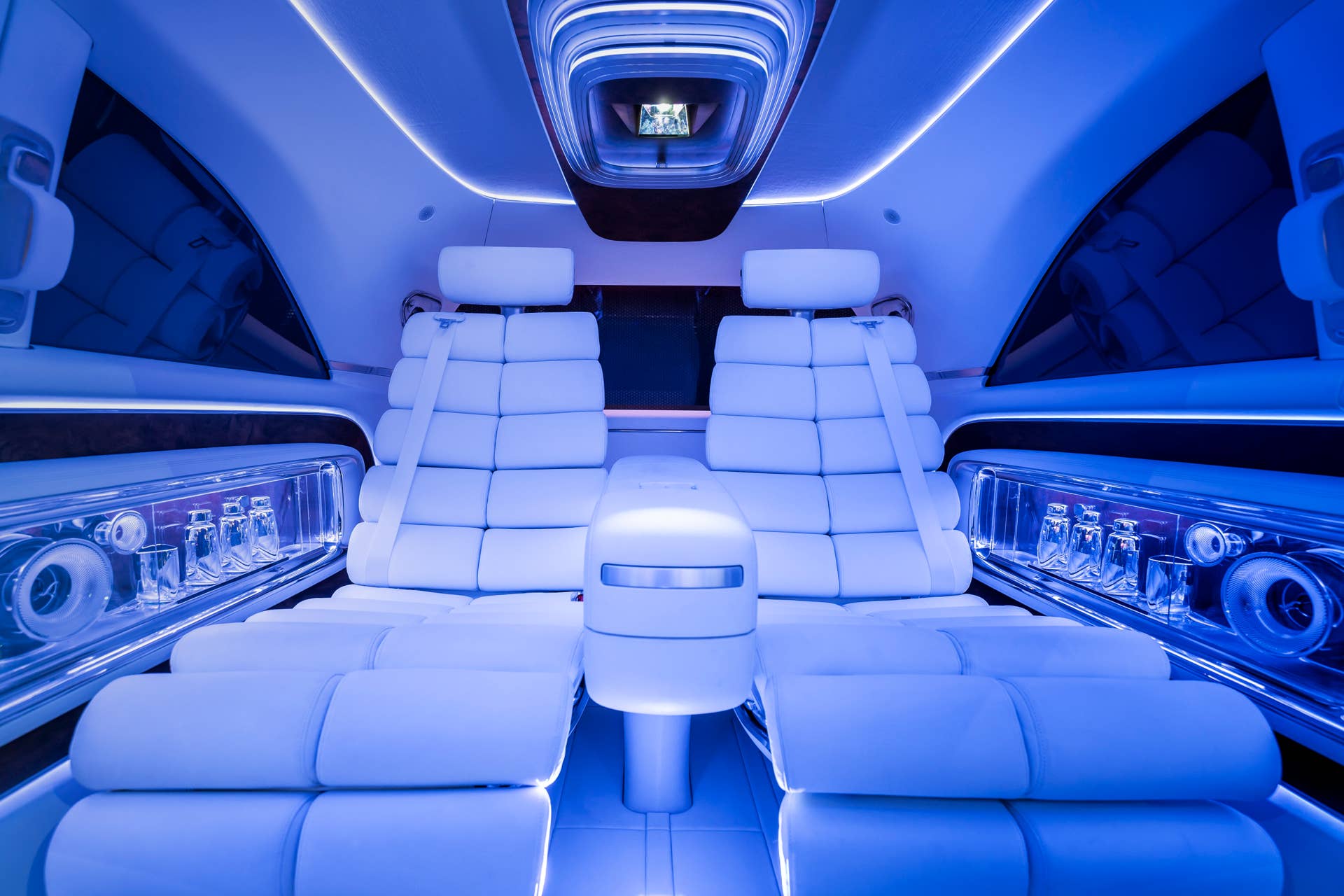 Mercedes-Benz's Vision V Concept Car is a Luxurious, Futuristic ...