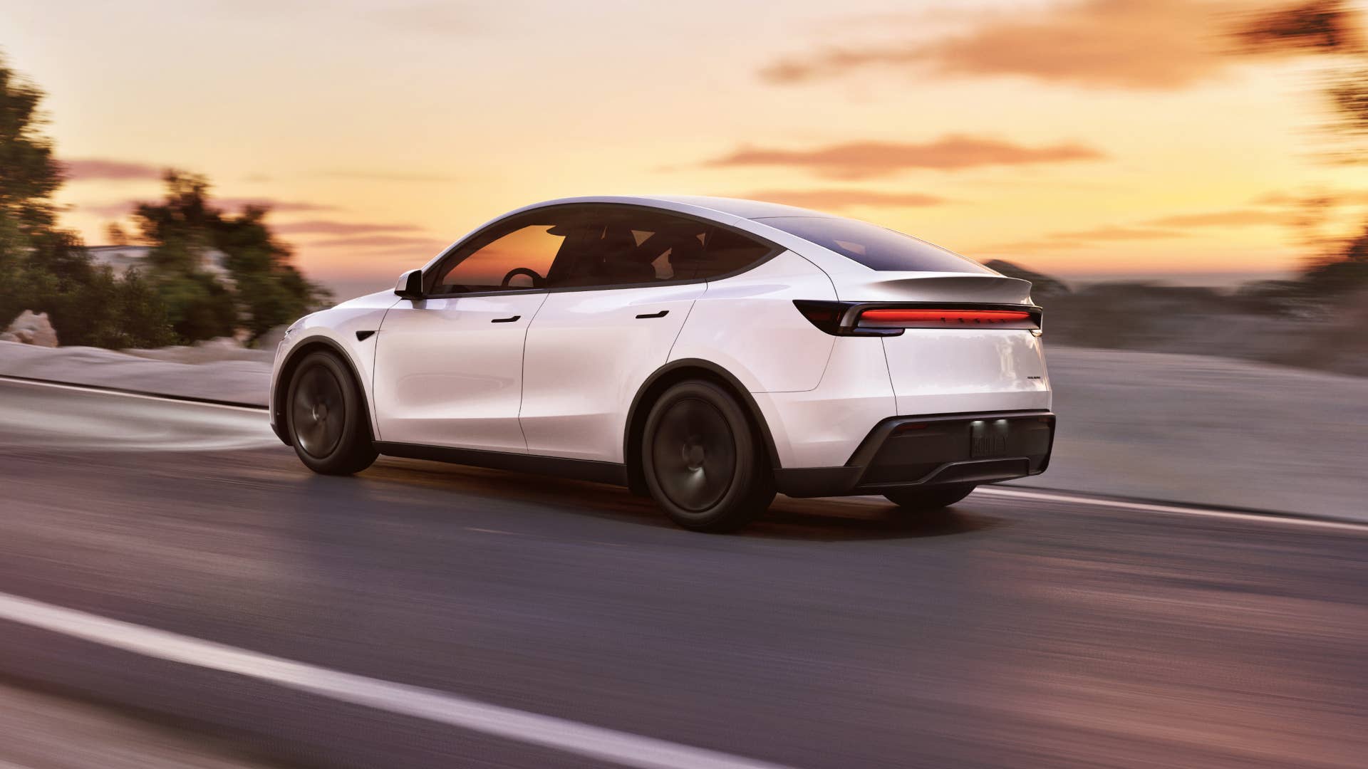2025 Tesla Model Y vs. 2025 Hyundai IONIQ 5: 5 Key Differences - Autoblog