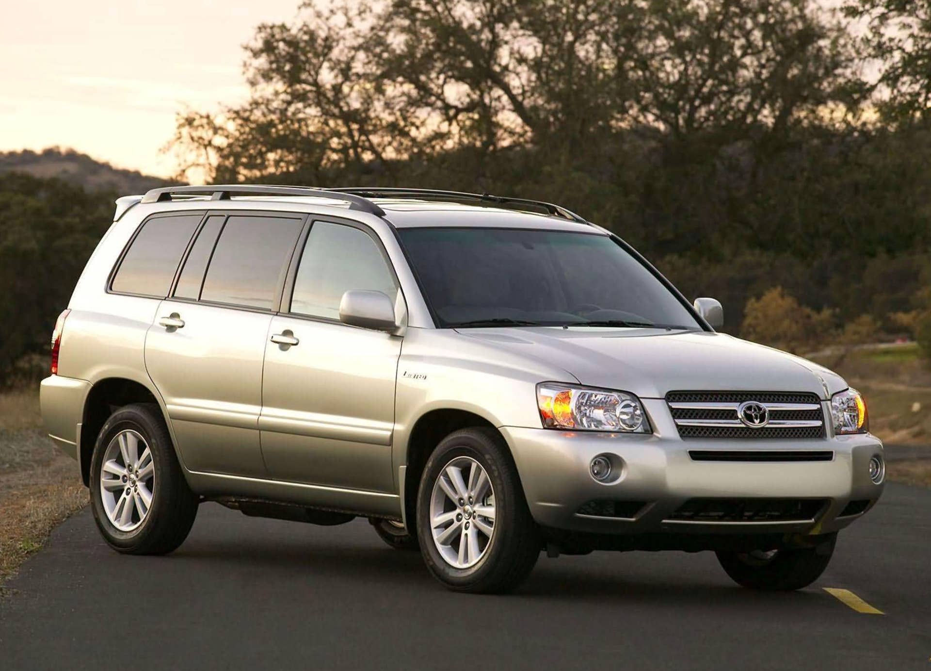 Toyota Highlander Generations Overview: The RAV4’s Big Brother - Autoblog