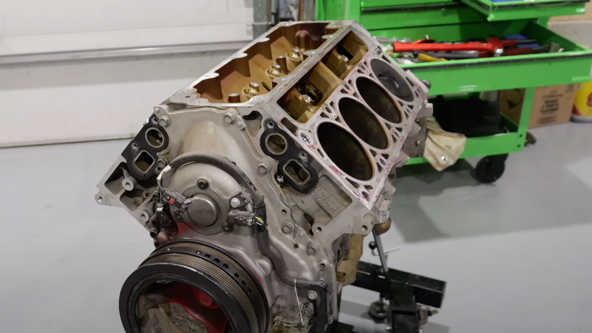 GM’s V8 Engine Recall Backfires as Multiple Lawsuits Merge Into One ...