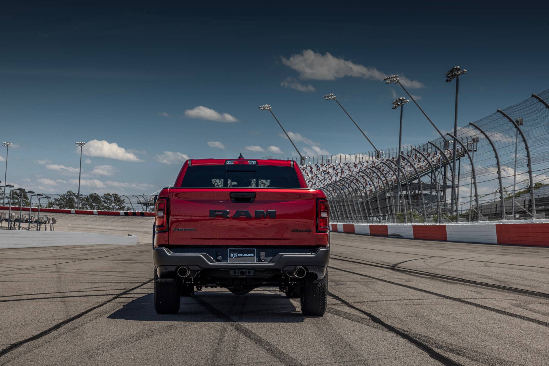 Legendary HEMI V8 Returns to 2026 Ram 1500 - Autoblog