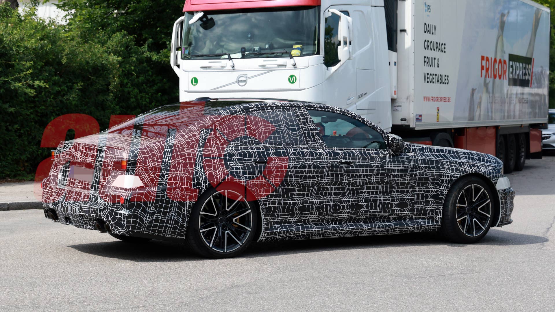 2027 BMW M5 LCI Spied With Cleaner Neue Klasse Looks - Autoblog