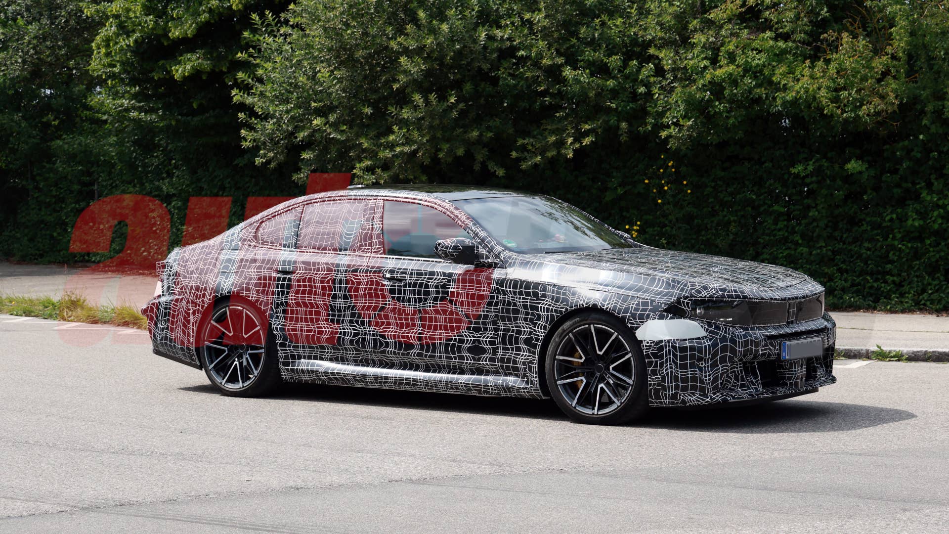 2027 BMW M5 LCI Spied With Cleaner Neue Klasse Looks - Autoblog