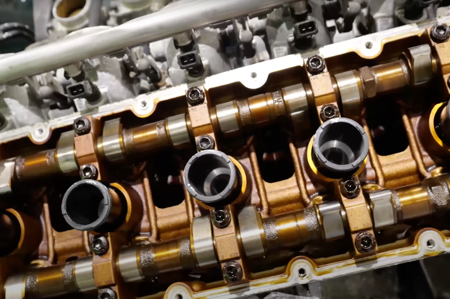 BMW’s F1-Inspired V10 Couldn't Survive a Lifetime of Neglect - Autoblog