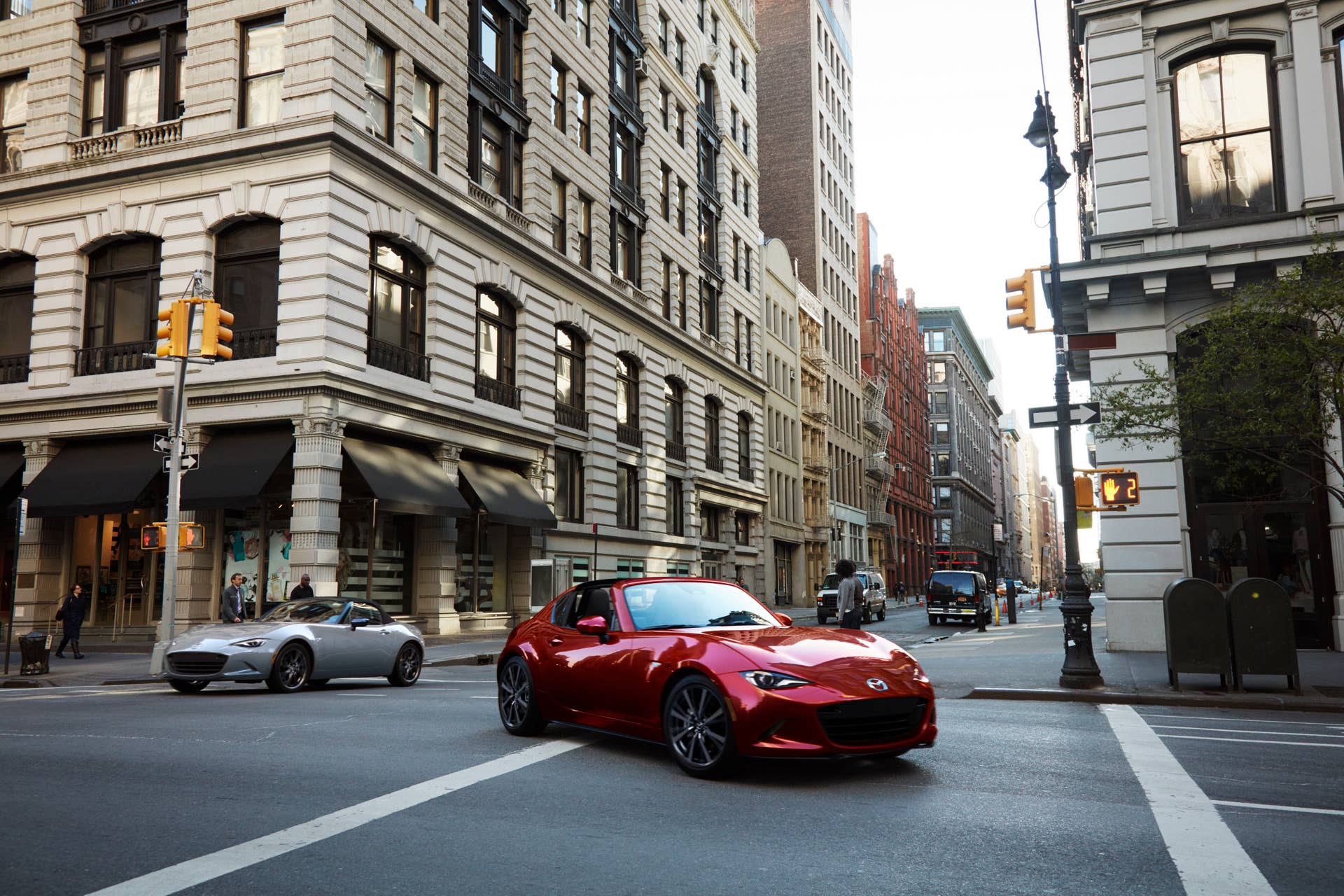 2025 Mazda Miata vs. 2025 Toyota GR86: 5 Major Differences - Autoblog