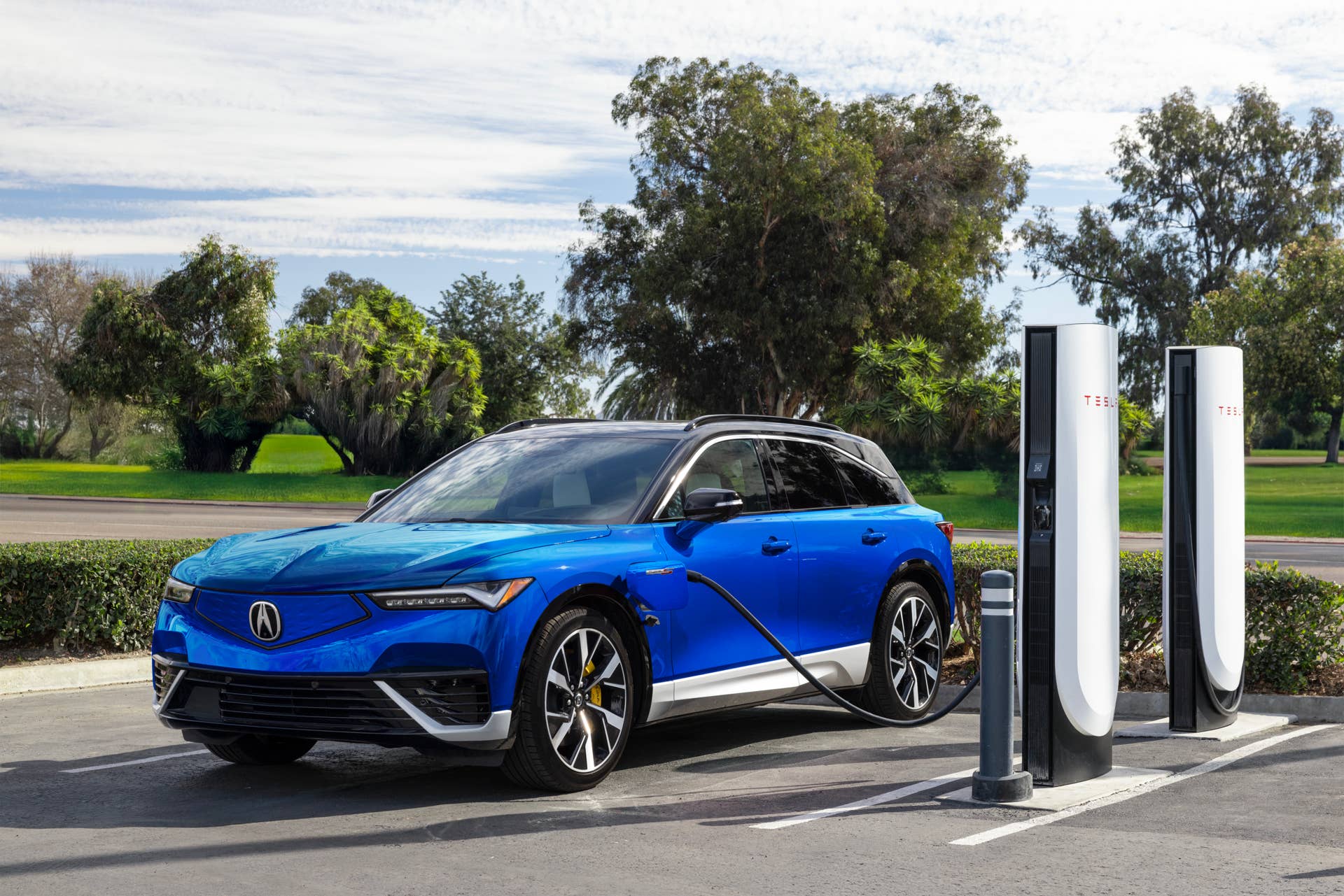 Acura Launches Killer 2025 ZDX Lease Offer for August - Autoblog