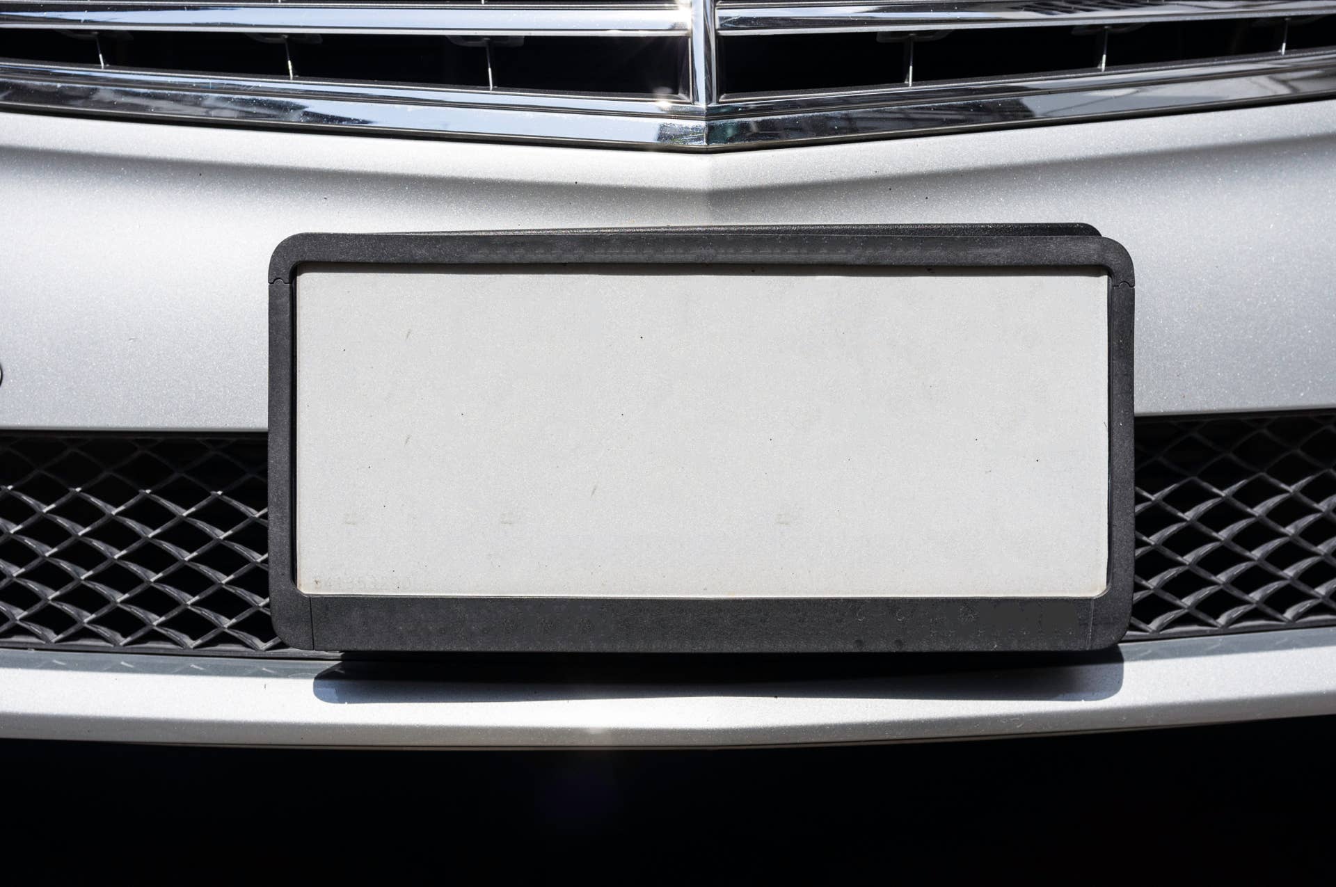 Front License Plate Haters Unite Over State’s New Proposal - Autoblog