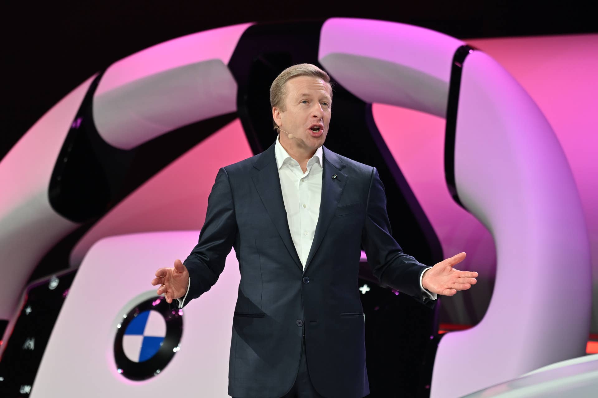 BMW CEO Slams EU’s 2035 Combustion Ban as “Big Mistake,” Praises Strong ...