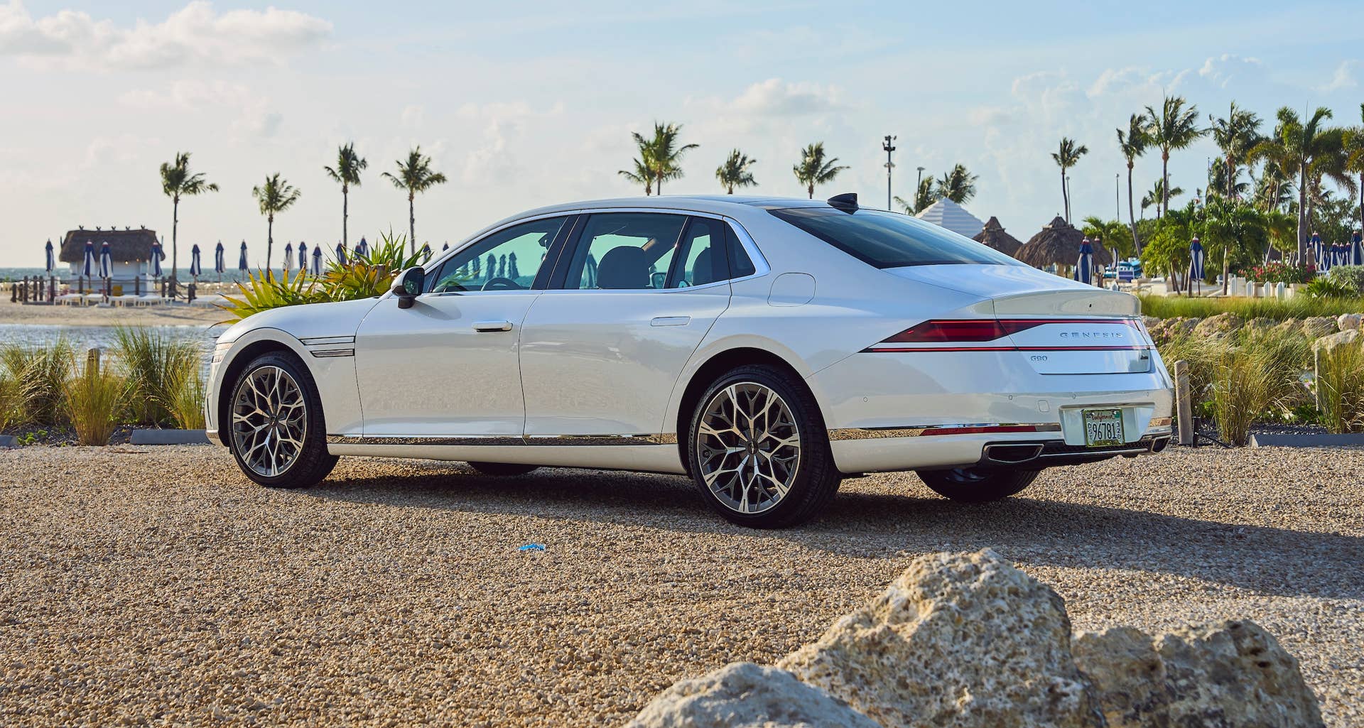 2025 Genesis G90 Review, Specs, Pricing, and Warranty - Autoblog