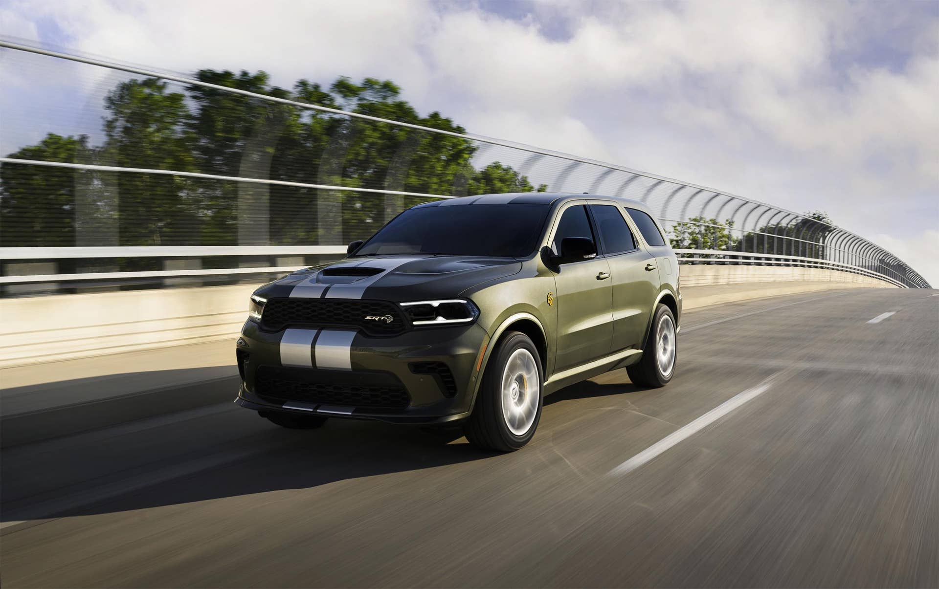 Hemi V8 Power Lives Across the 2026 Dodge Durango Lineup - Autoblog