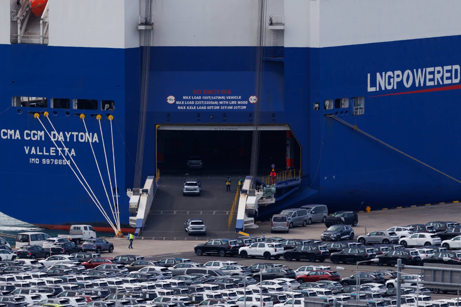 Luxury Cars Stuck at Sea Because of Middle East Conflict - Autoblog