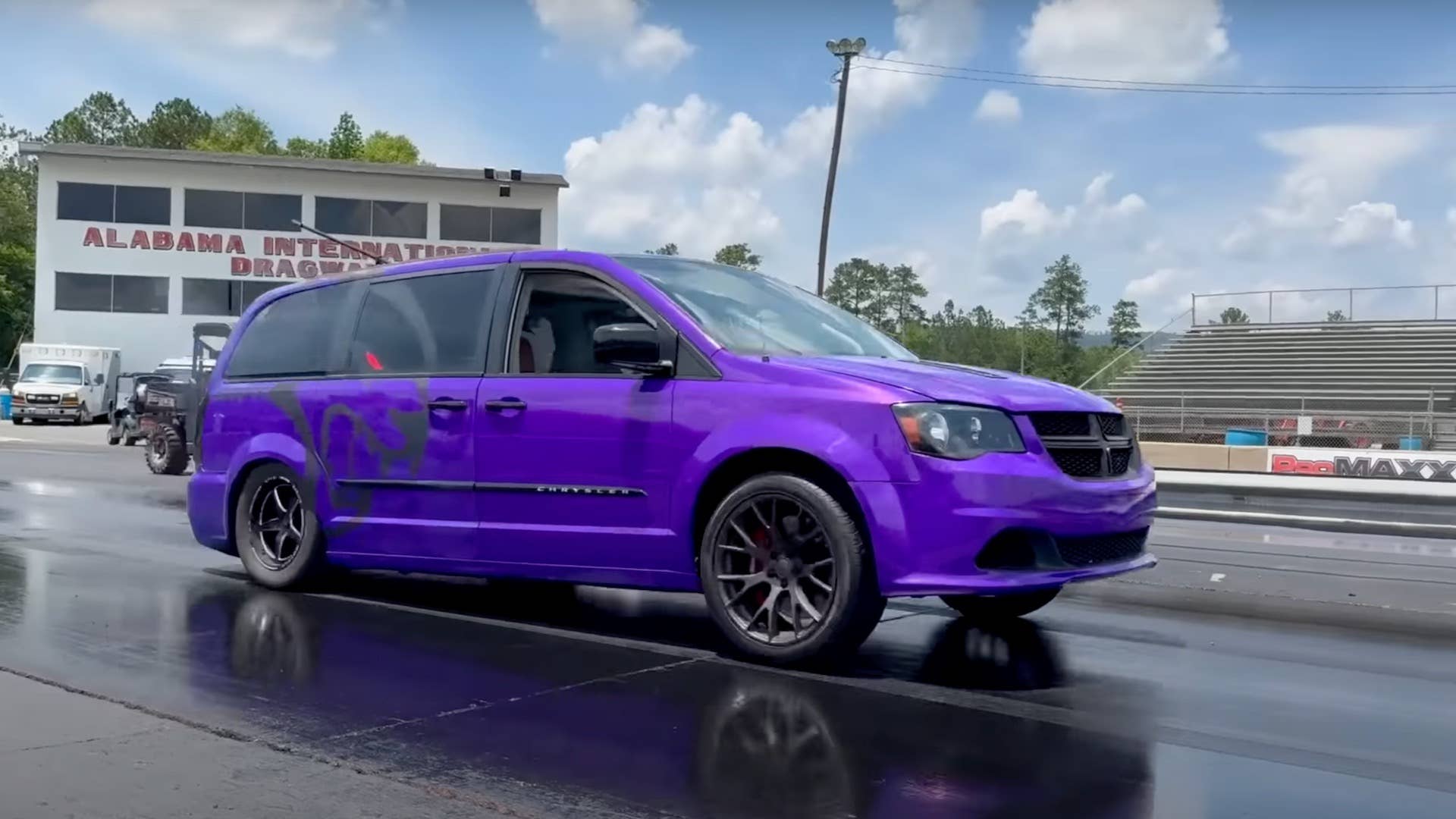 The Hellcat-Powered Minivan We've Been Waiting For Has Arrived with ...