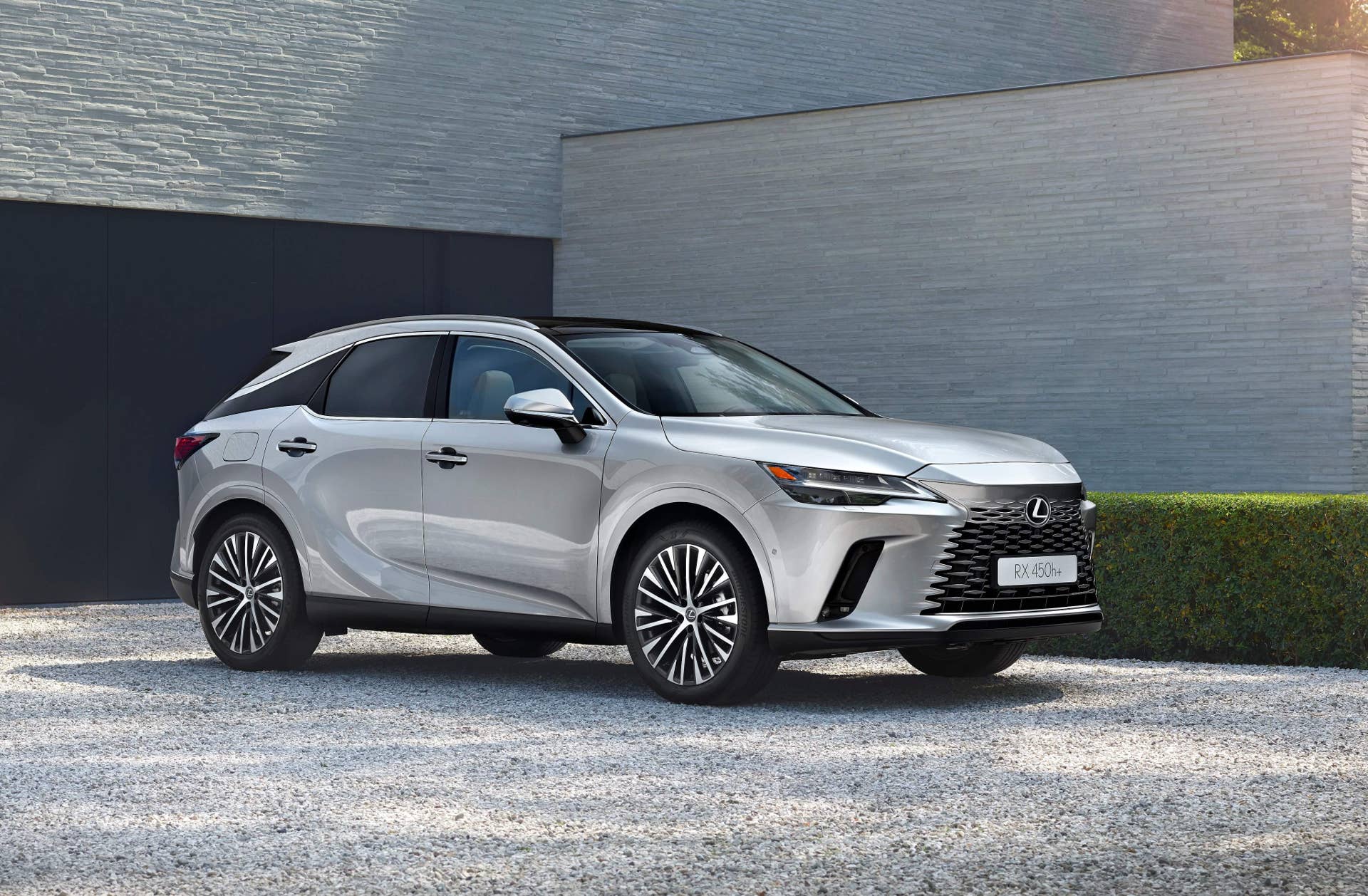 Should You Wait for the 2026 Lexus RX or Buy a Discounted 2025? - Autoblog