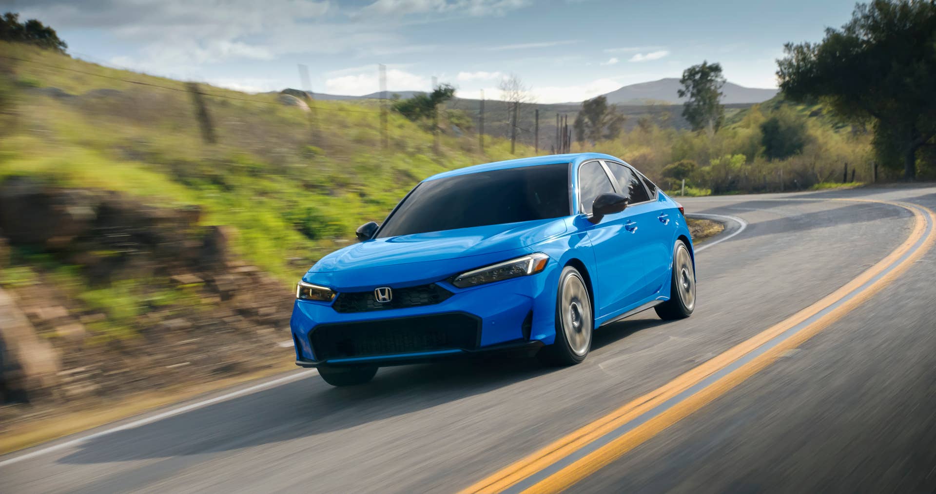 2026 Kia K4 Hatchback Vs. 2026 Honda Civic Hatchback - Autoblog