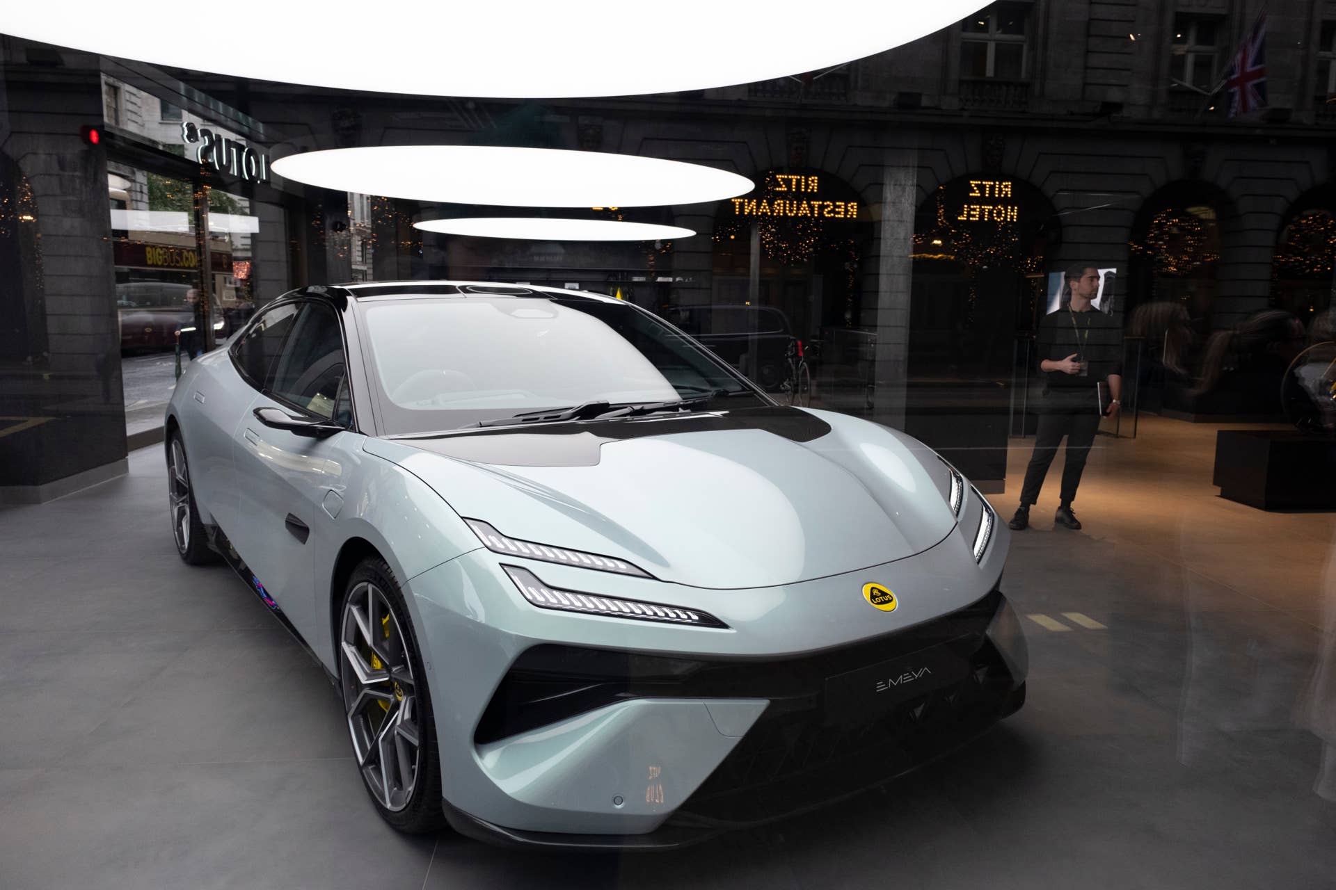 Lotus to Cut 550 Jobs at UK Headquarters Amid Tariff Trouble - Autoblog