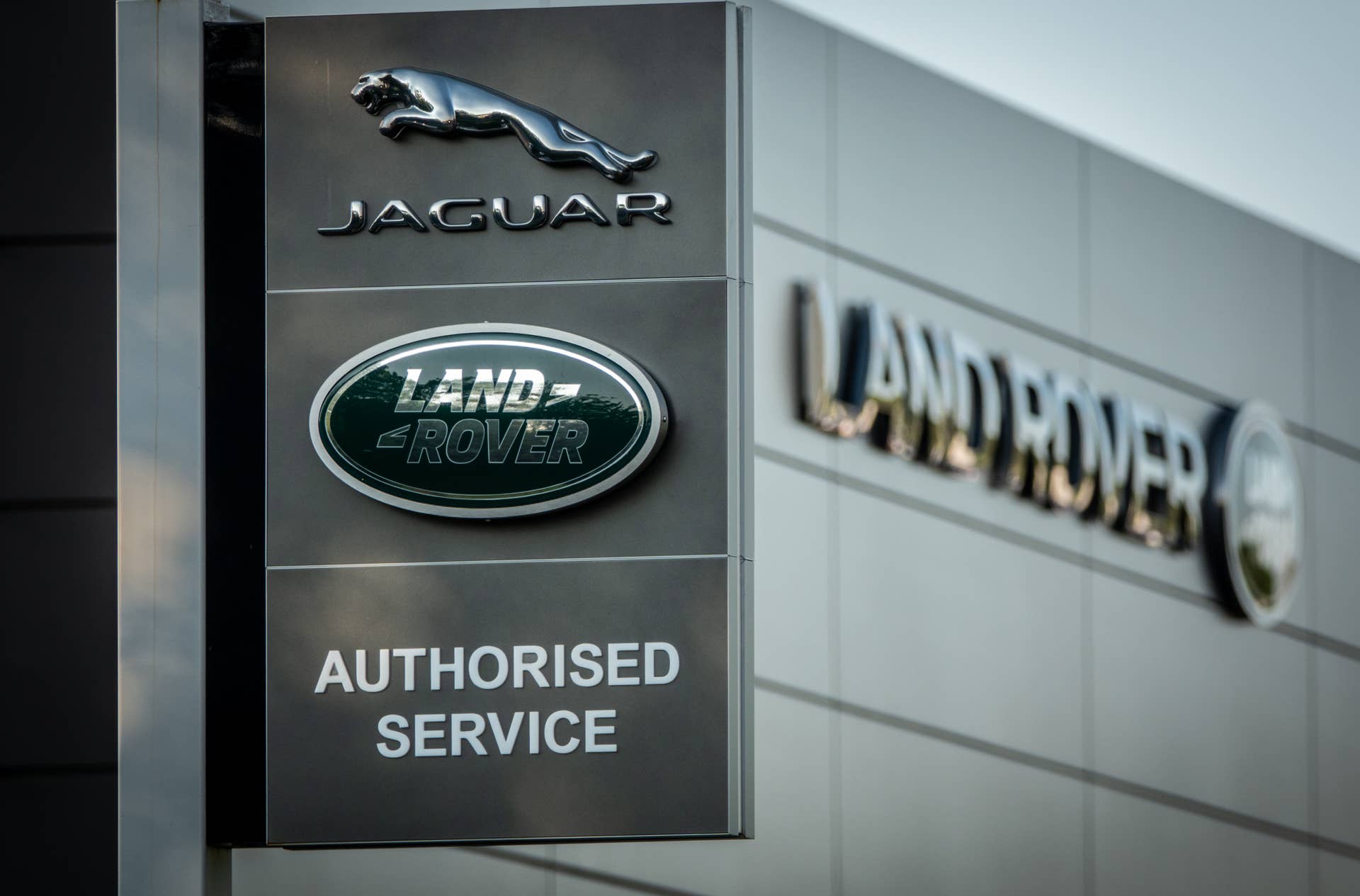 Jaguar Land Rover Faces Major Cybersecurity Attack - Autoblog