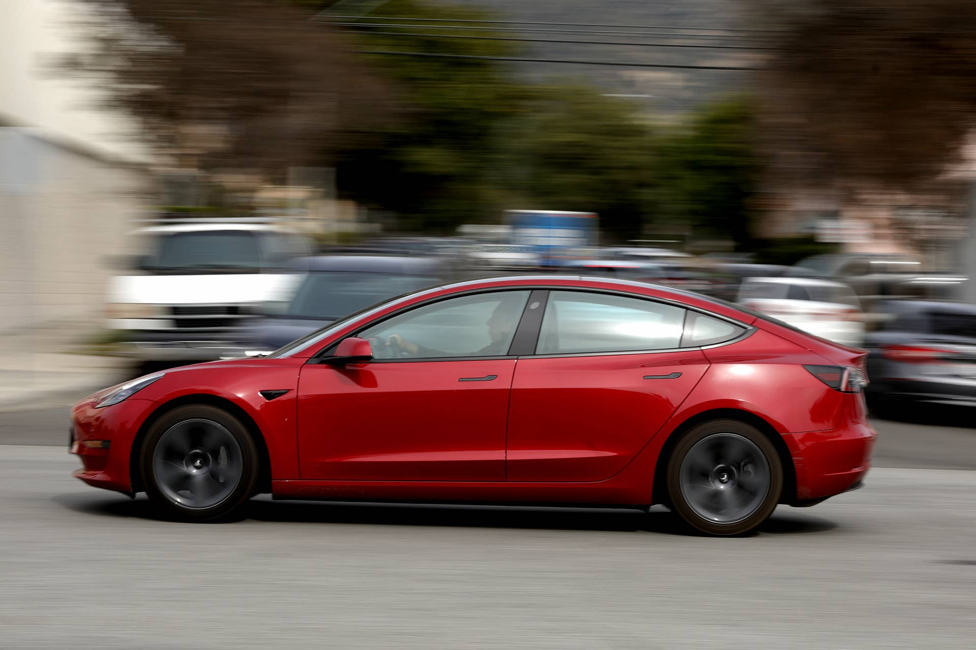 Is Tesla Full Self-Driving Worth $8,000? Strengths and Weaknesses ...