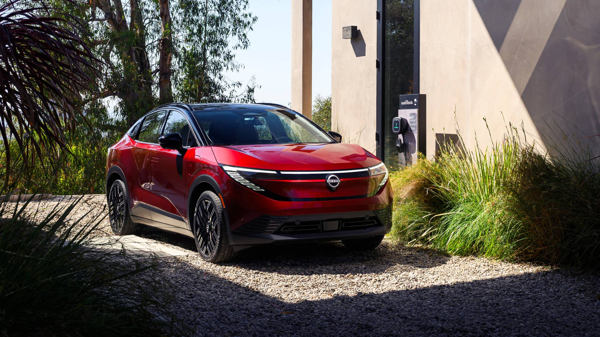 I Drove 2026 Nissan Leaf & 2027 Chevrolet Bolt, Here's My Review - Autoblog
