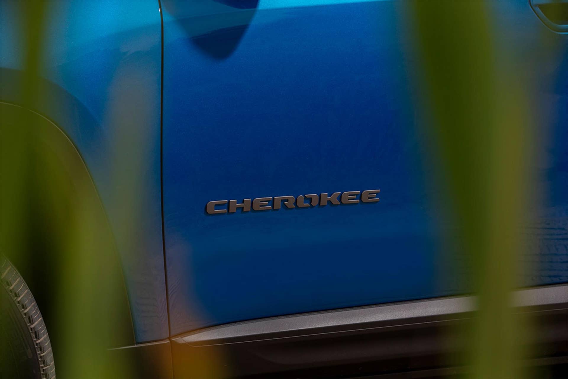 2026 Jeep Cherokee Debuts With First Hybrid and More Space - Autoblog