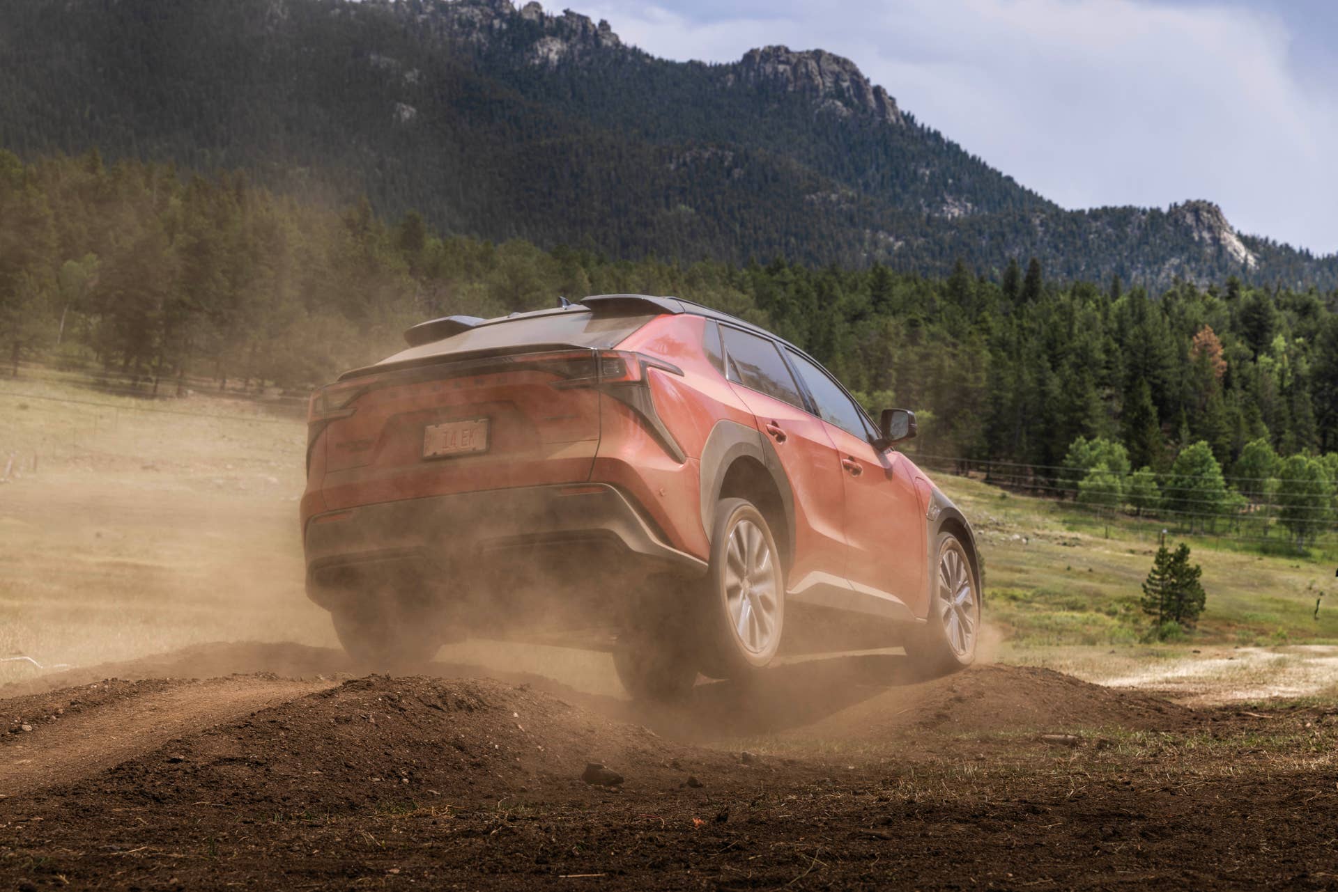 Subaru Launches an Incredibly Cheap 2026 Solterra Lease Offer this ...