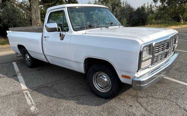 1993 Dodge Ram D150 for sale with just 29,000 original miles - Autoblog