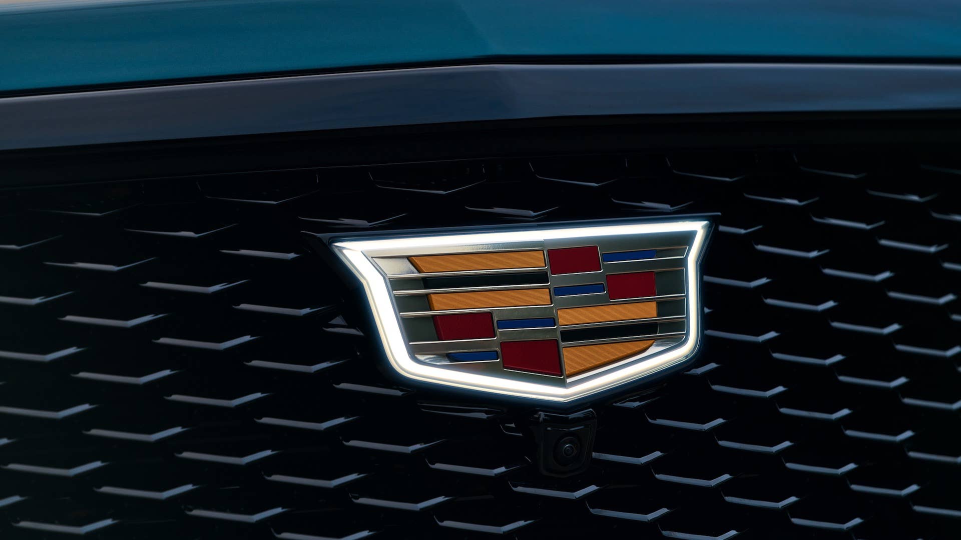 Cadillac Drops New 2025 Escalade ESV Lease Deal For September - Autoblog
