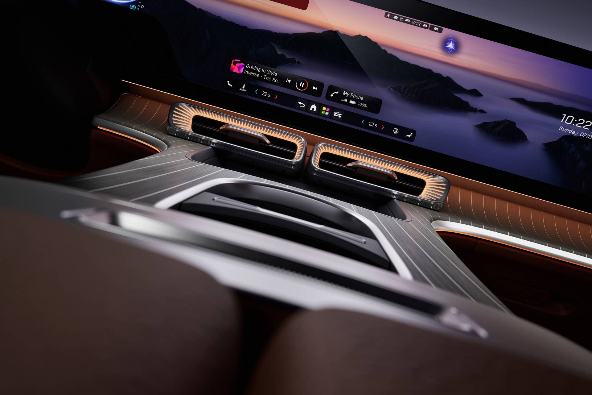 Glowing Grille, 500-Mile Range: Mercedes Teases the Electric C-Class ...