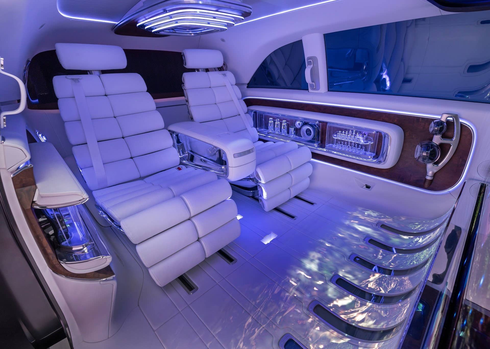 Mercedes-Maybach Is Building a $200,000 Luxury Minivan - Autoblog
