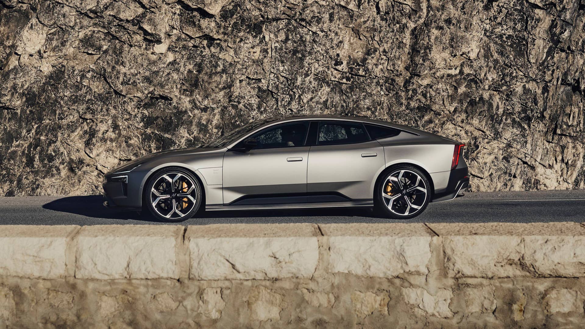 The 2026 Polestar 5 Is an 872-HP Super Sedan With 416 Miles of Range ...