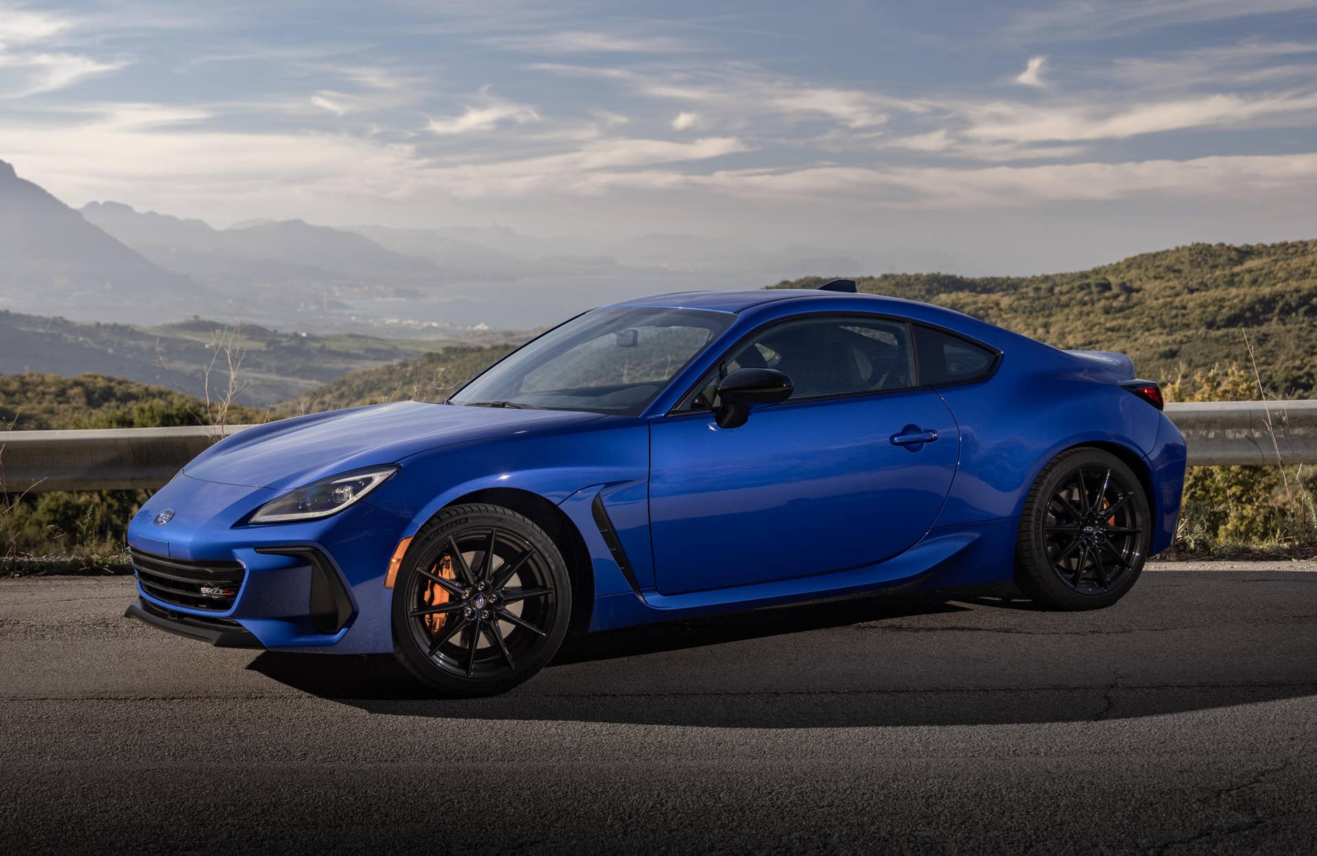 6 Sports Cars With the Best EPA-Rated Gas Mileage - Autoblog