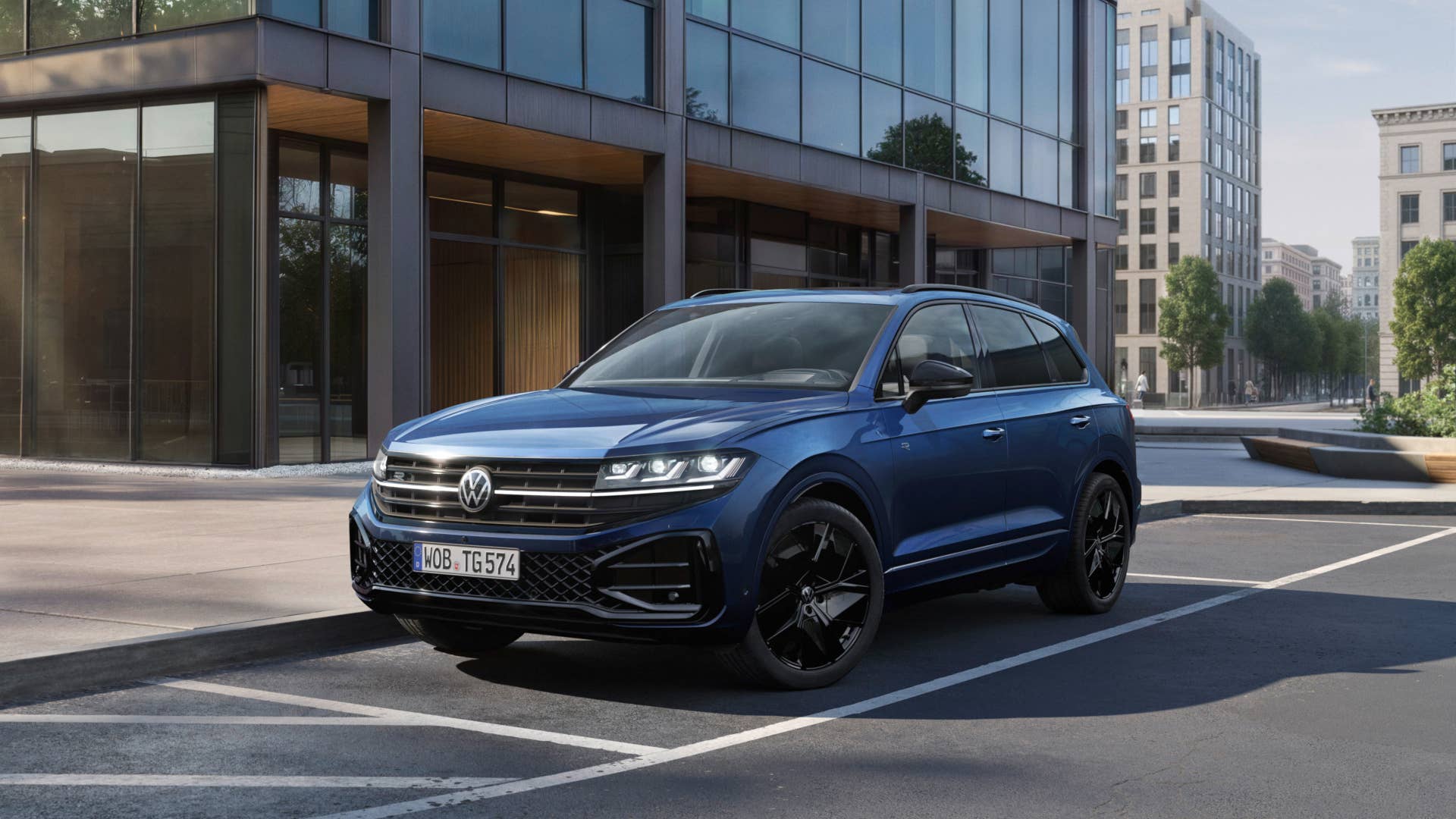 VW Bids Farewell To Its Porsche Cayenne Wannabe With A Final Edition ...