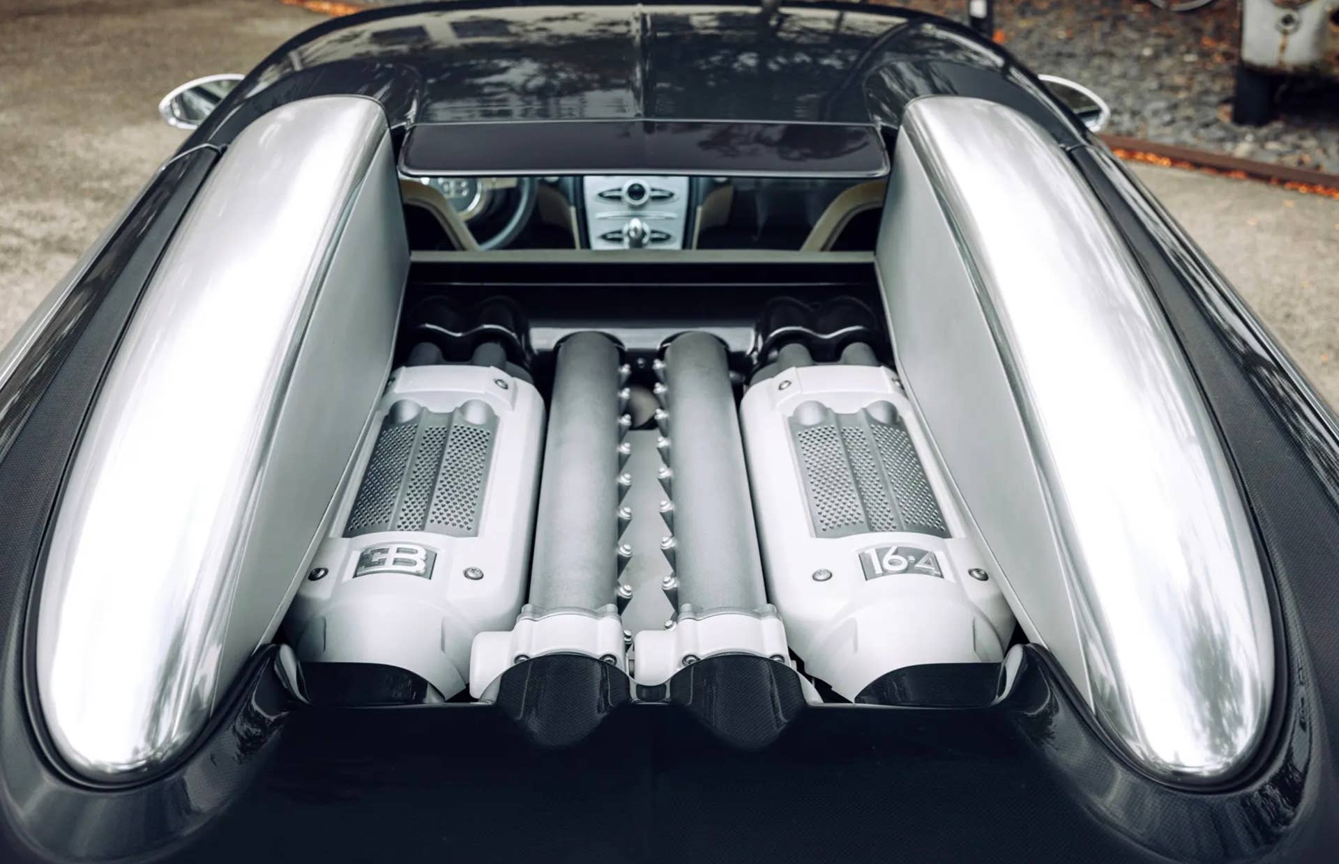 Bugatti’s First Mirror-Finish Veyron Pur Sang Just Sold for $2.3 ...
