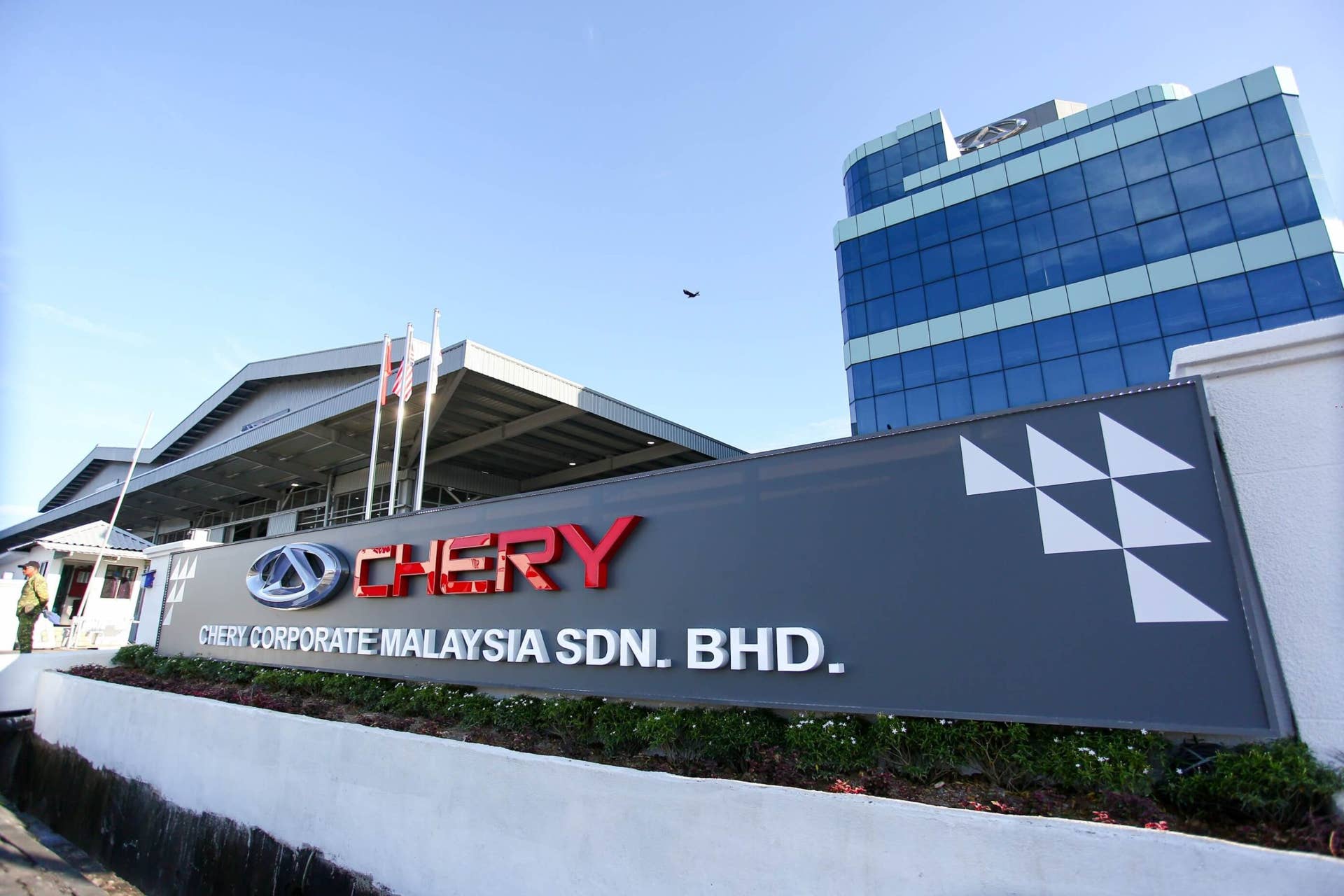 China Is Aggressively Exporting Its Cars Because Nobody Is Buying Them ...
