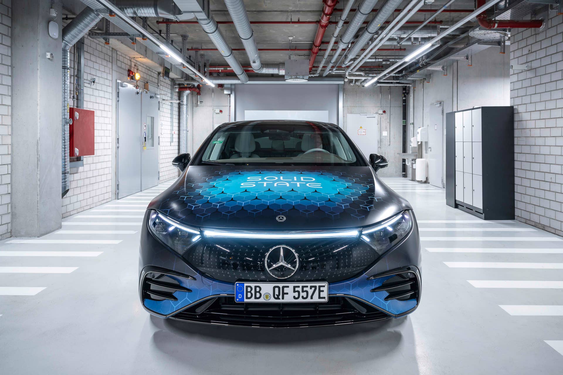 800 Miles on a Single Charge? China’s New Solid-State Battery Could ...