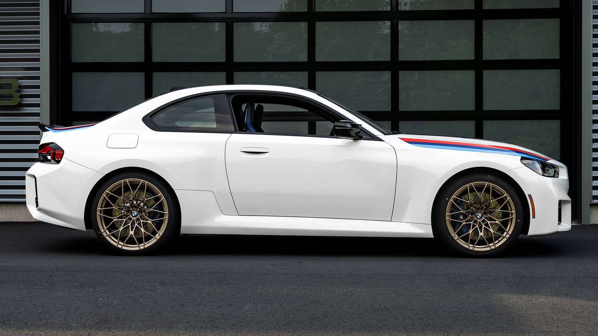2026 BMW M2 Turbo Design Edition Celebrates 2002 Turbo - Autoblog