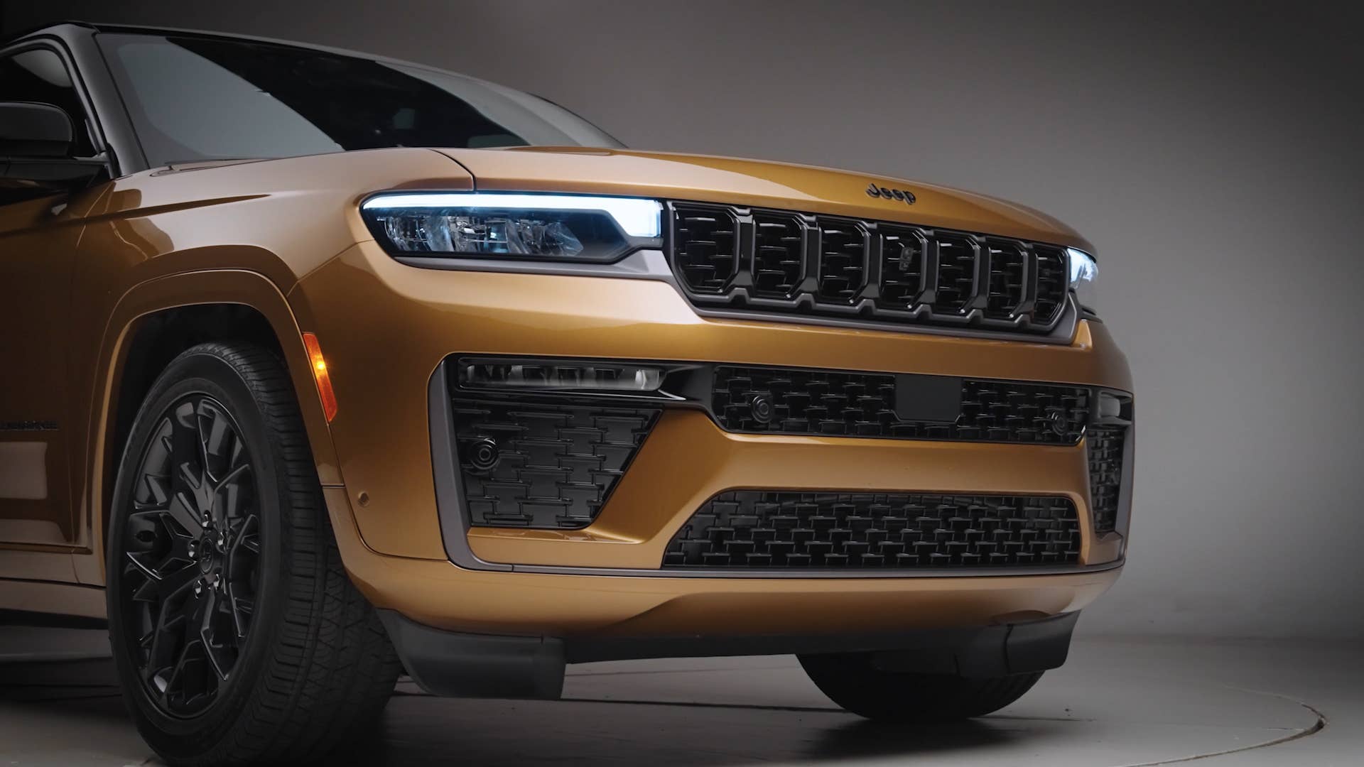 Jeep Debuts New Hurricane 4 Turbo Engine: Six-Cylinder Power From a ...