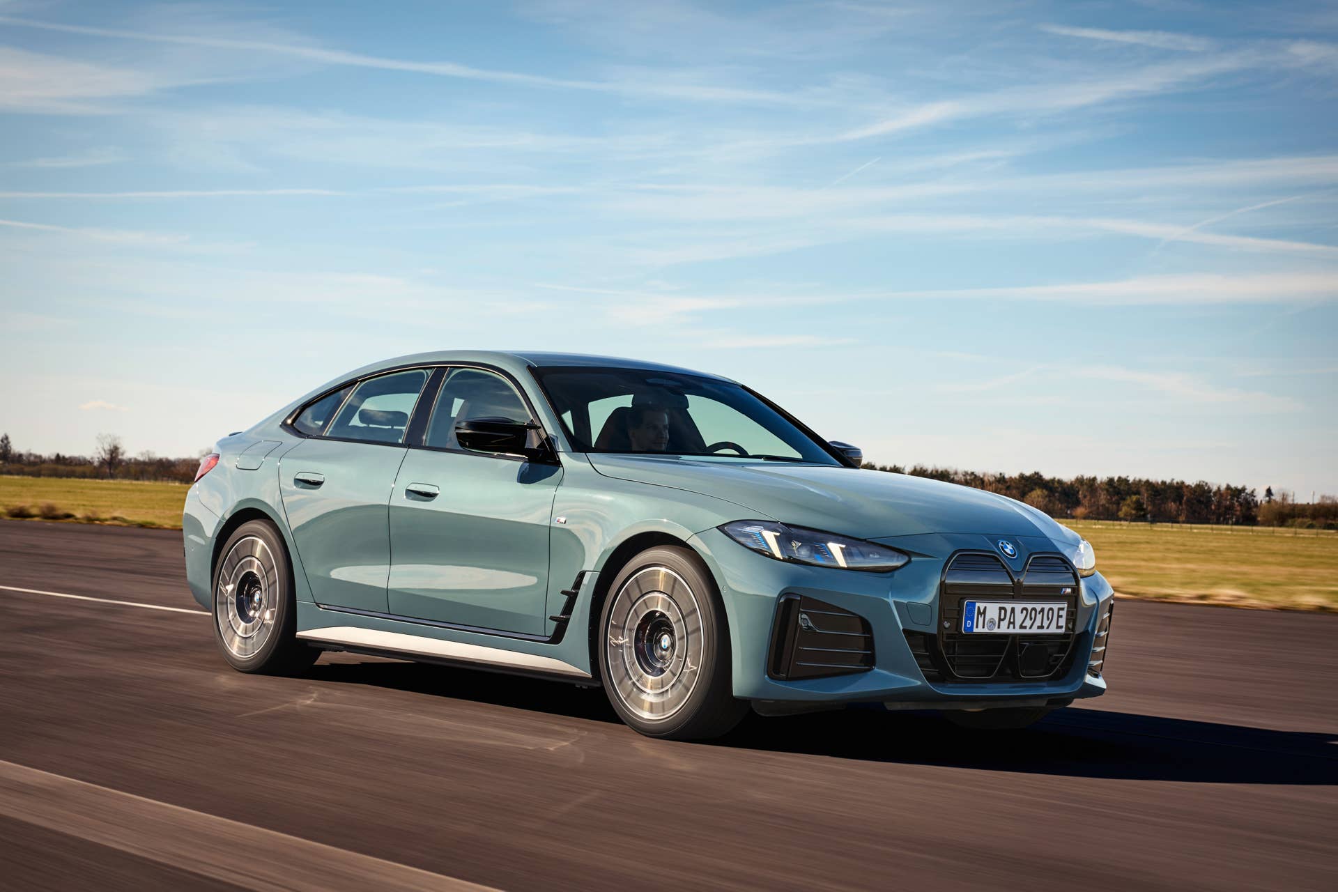 Getting BMW i4's April Lease Might Be the Smartest EV Move Right Now ...
