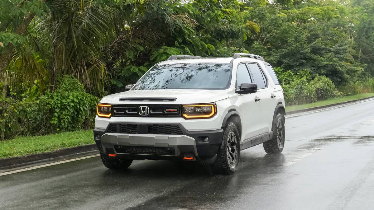 2026 Honda Passport TrailSport vs 2026 Toyota 4Runner TRD Sport: Which ...