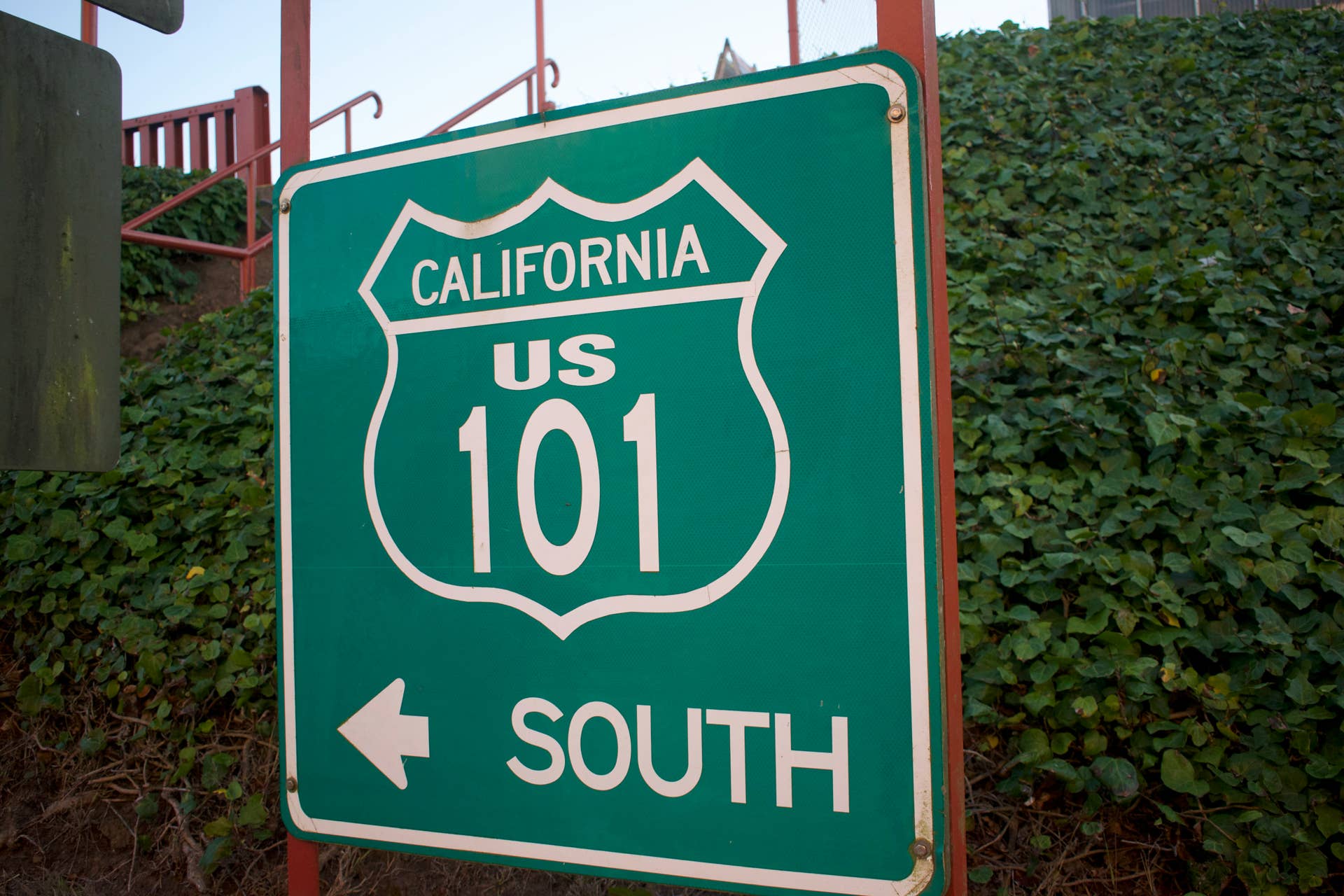 Waymo’s Driverless Cars Can Now Drive Themselves on Highways - Autoblog